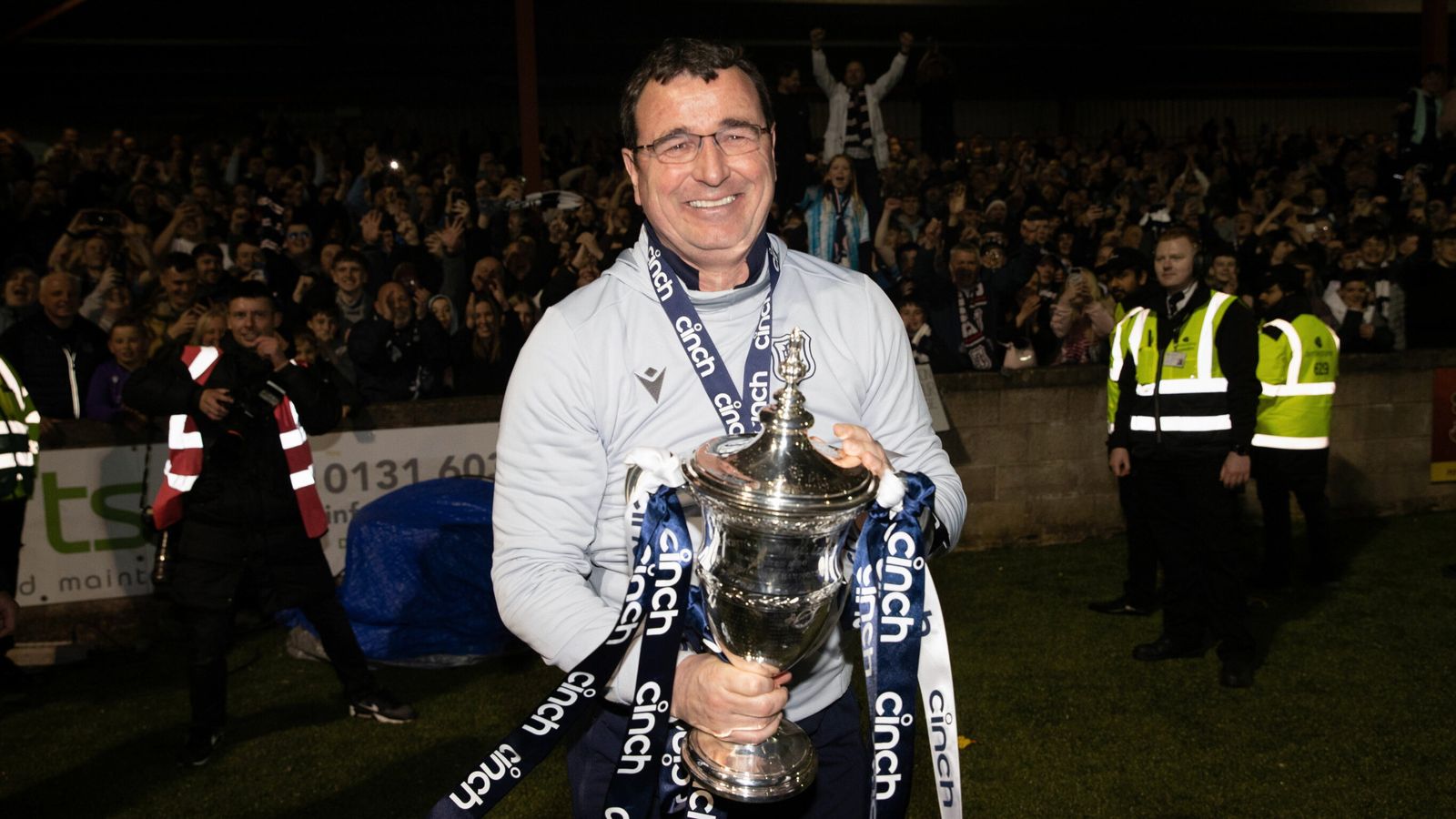 Dundee: 'We' must stop being a yoyo club' - Gary Bowyer delighted with ...