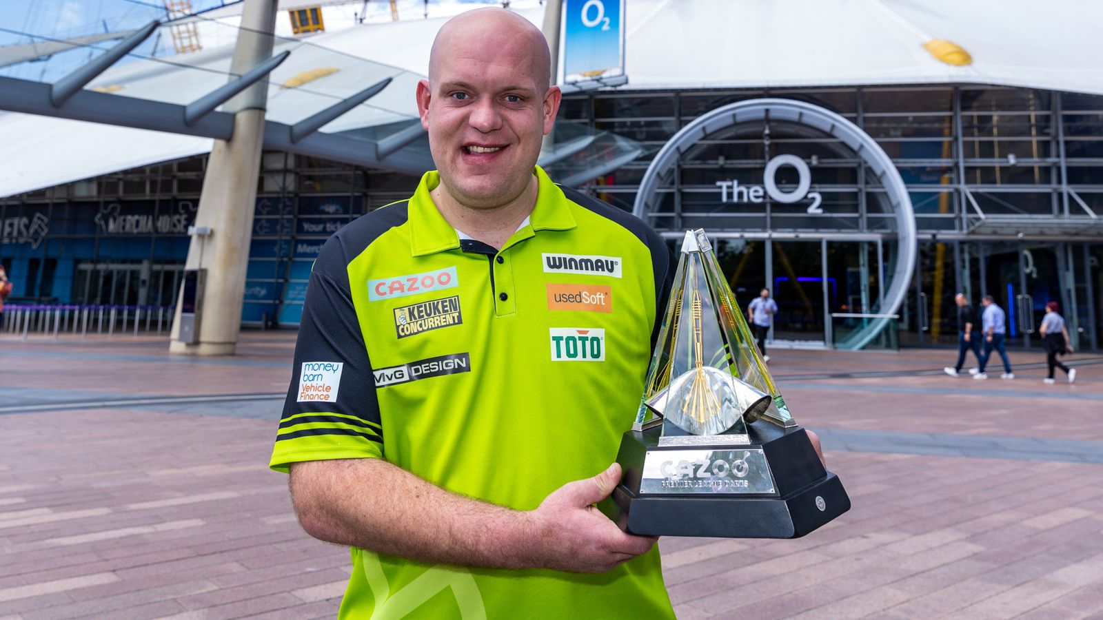Premier League Darts: Michael van Gerwen is using painkillers and physio on arm injury in order ...