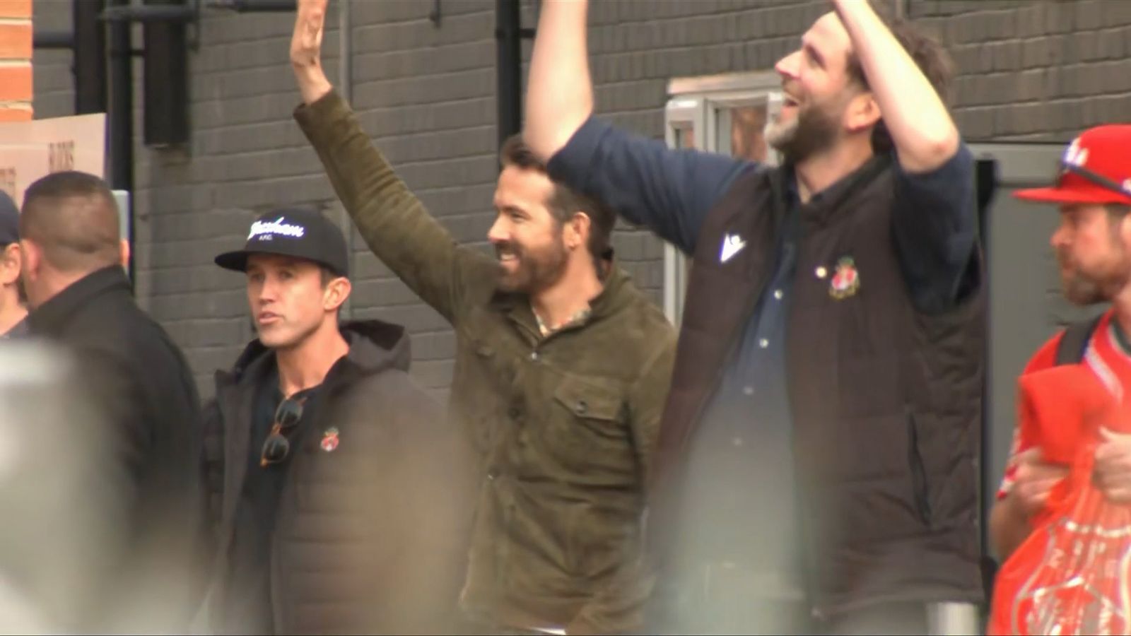 Ryan Reynolds and Rob McElhenney join Wrexham celebrations | Football ...