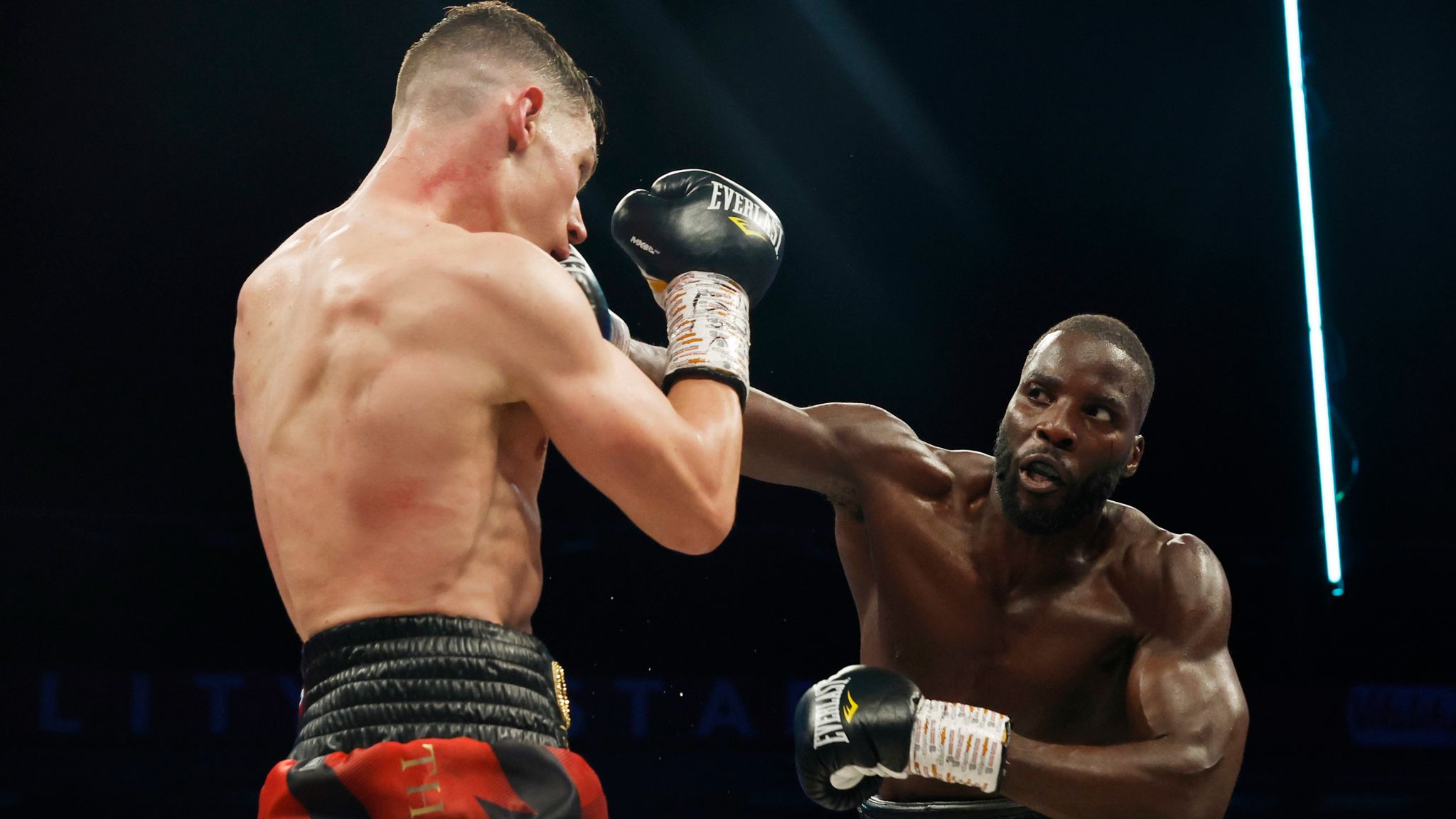 Chris Billam-Smith stuns Lawrence Okolie to win wild, three-knockdown ...