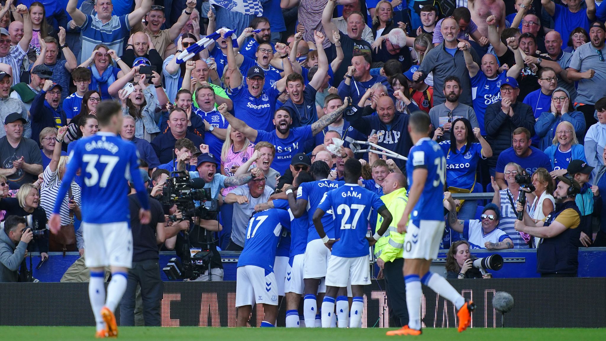 Everton need sweeping changes from the top to avoid being dragged into ...