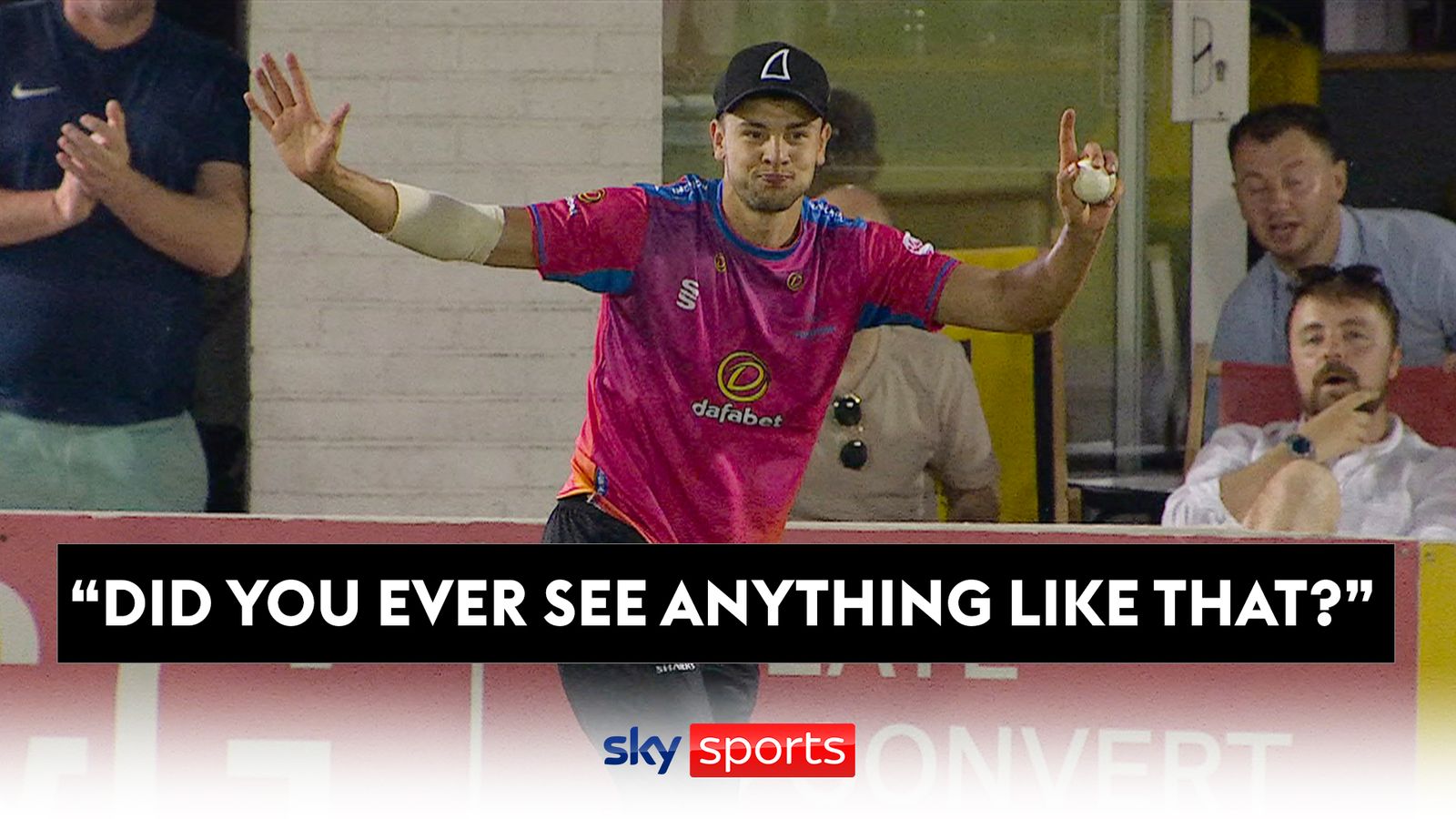'Astonishing!' - Is this the greatest catch in T20 Blast history ...