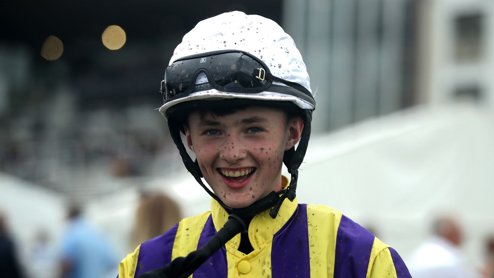 Paddy Hanlon rides first winner at Worcester on Chef D'Etat, trained by ...