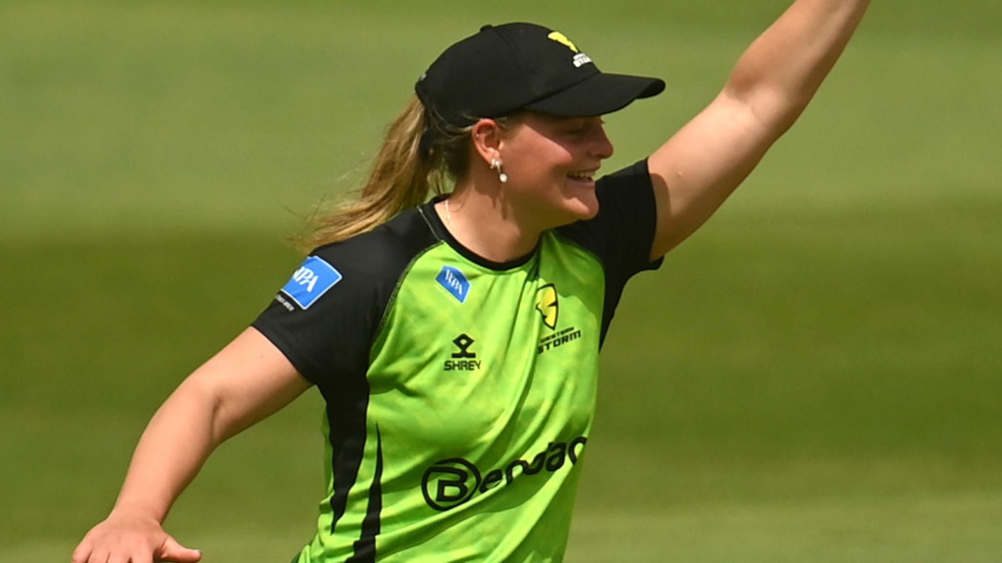 Women's Ashes: Issy Wong recalled for T20 series as Danielle Gibson ...
