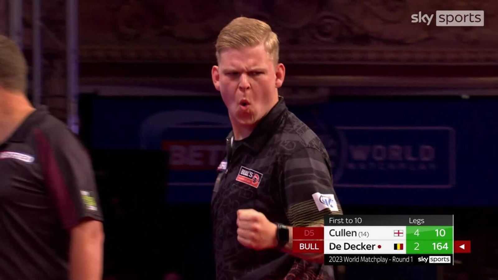 'And there's the bullseye!' | Mike De Decker slams in 164 checkout ...