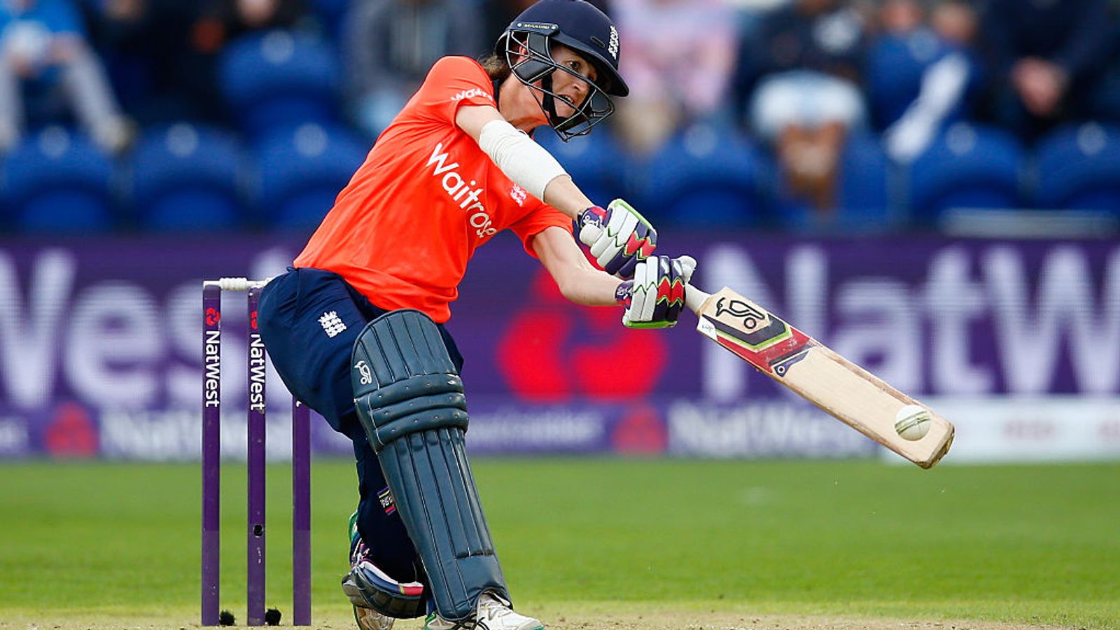 How sports kit is failing our female athletes: From ill-fitting bras to ...