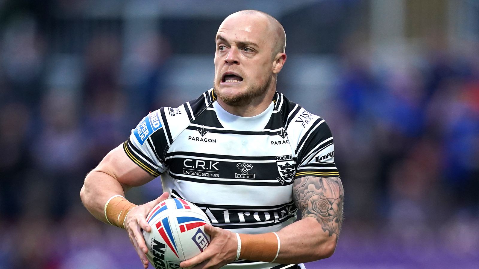 Super League: Hull FC fight back to snatch late derby win against Hull ...