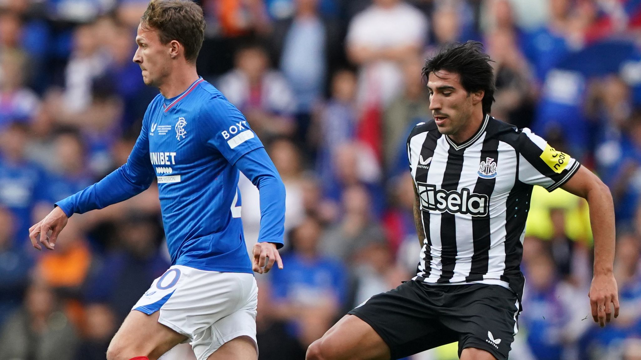 Tino Livrameno completes Newcastle medical ahead of £32m move from ...