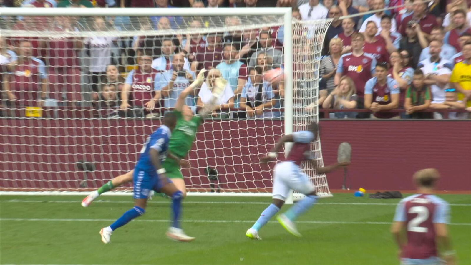 Pickford's diving save keeps out fantastic Diaby volley | Football News ...