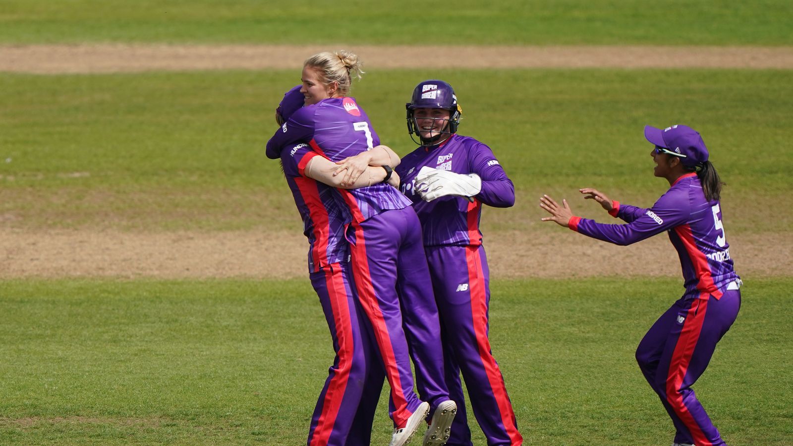 Trent Rockets lose 6-15 in stunning collapse | Cricket News | Sky Sports