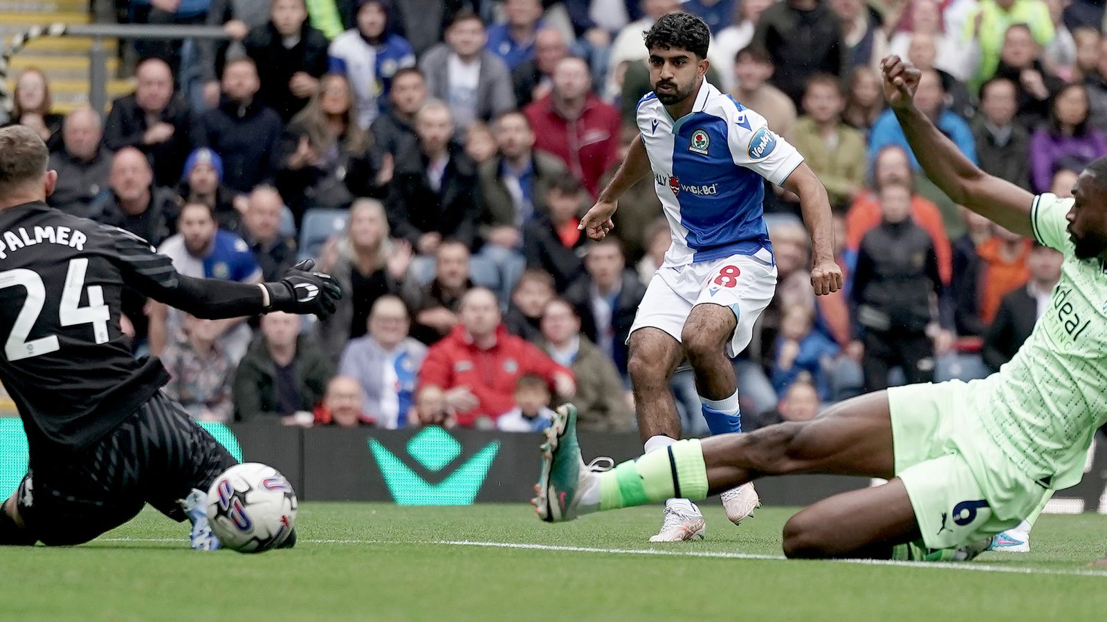 Majestic Markanday scores on full Championship debut | Football News ...