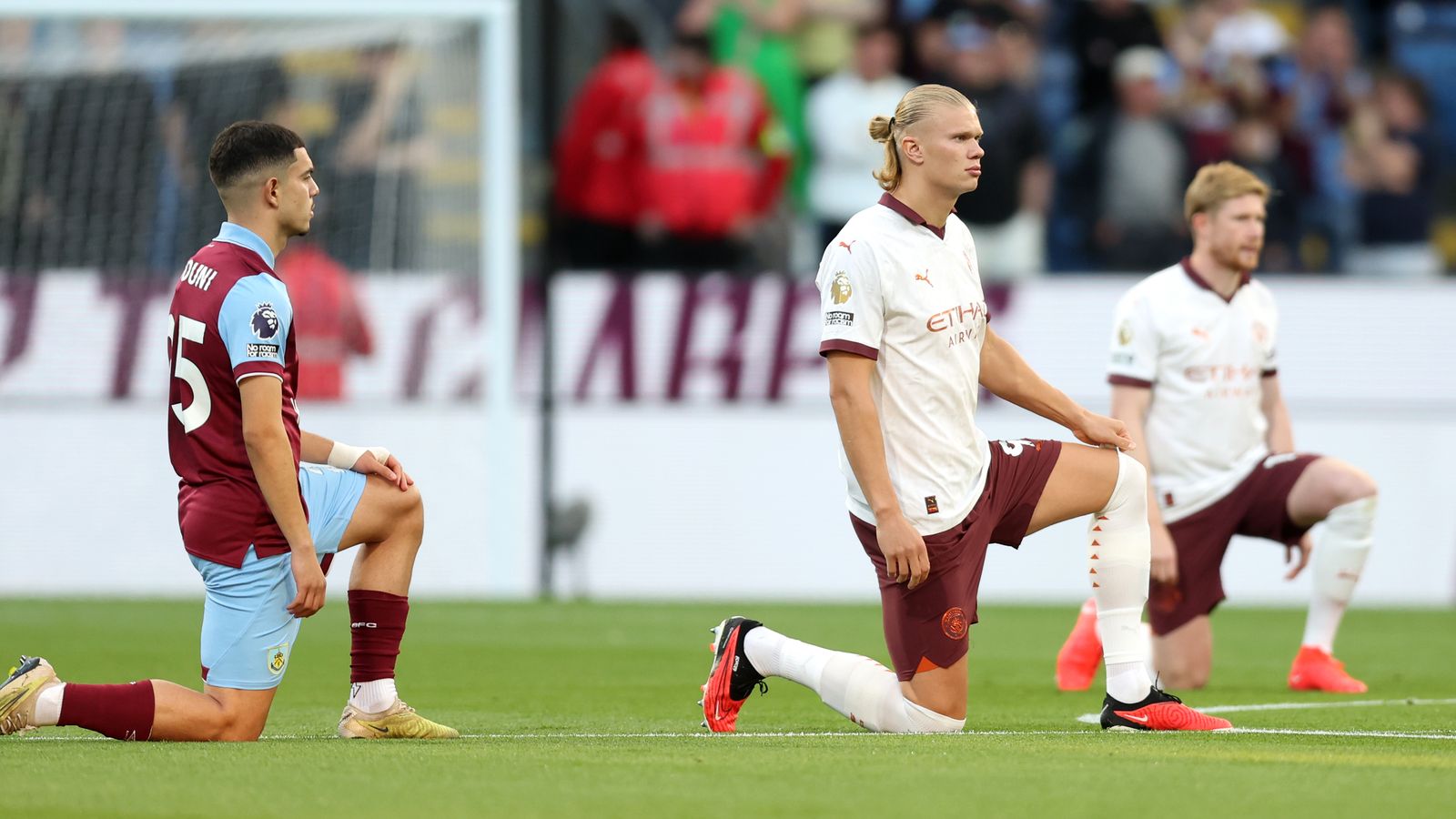 Burnley 0-3 Man City: Erling Haaland double helps visitors begin Premier League title defence ...
