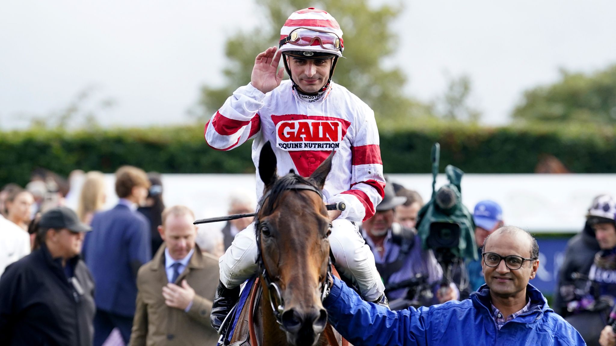 Goodwood Festival: Sumo Sam causes shock in Lillie Langtry as Tom ...