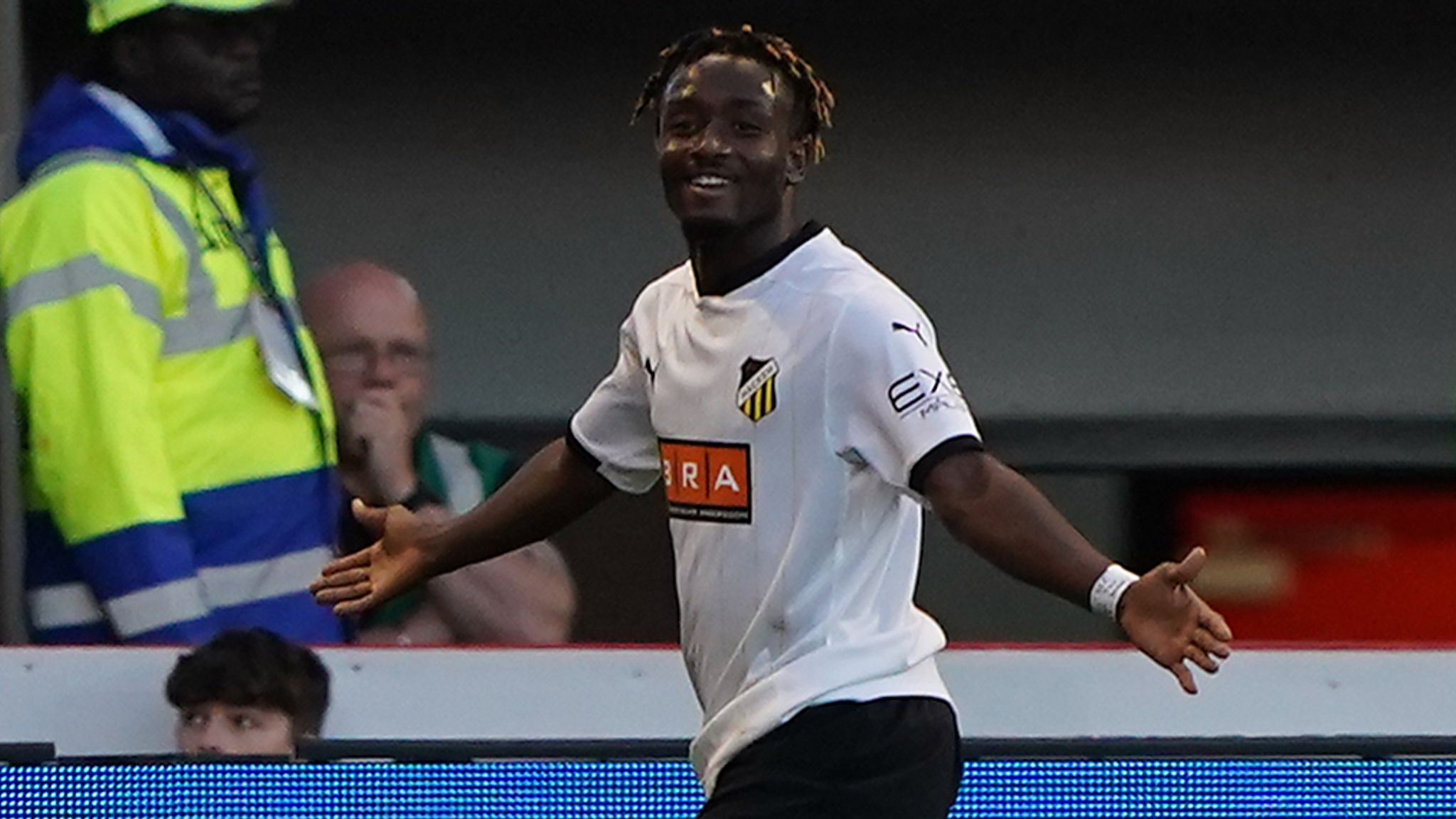 Aberdeen 1-3 BK Hacken (3-5 agg): Barry Robson's Dons drop into Europa ...