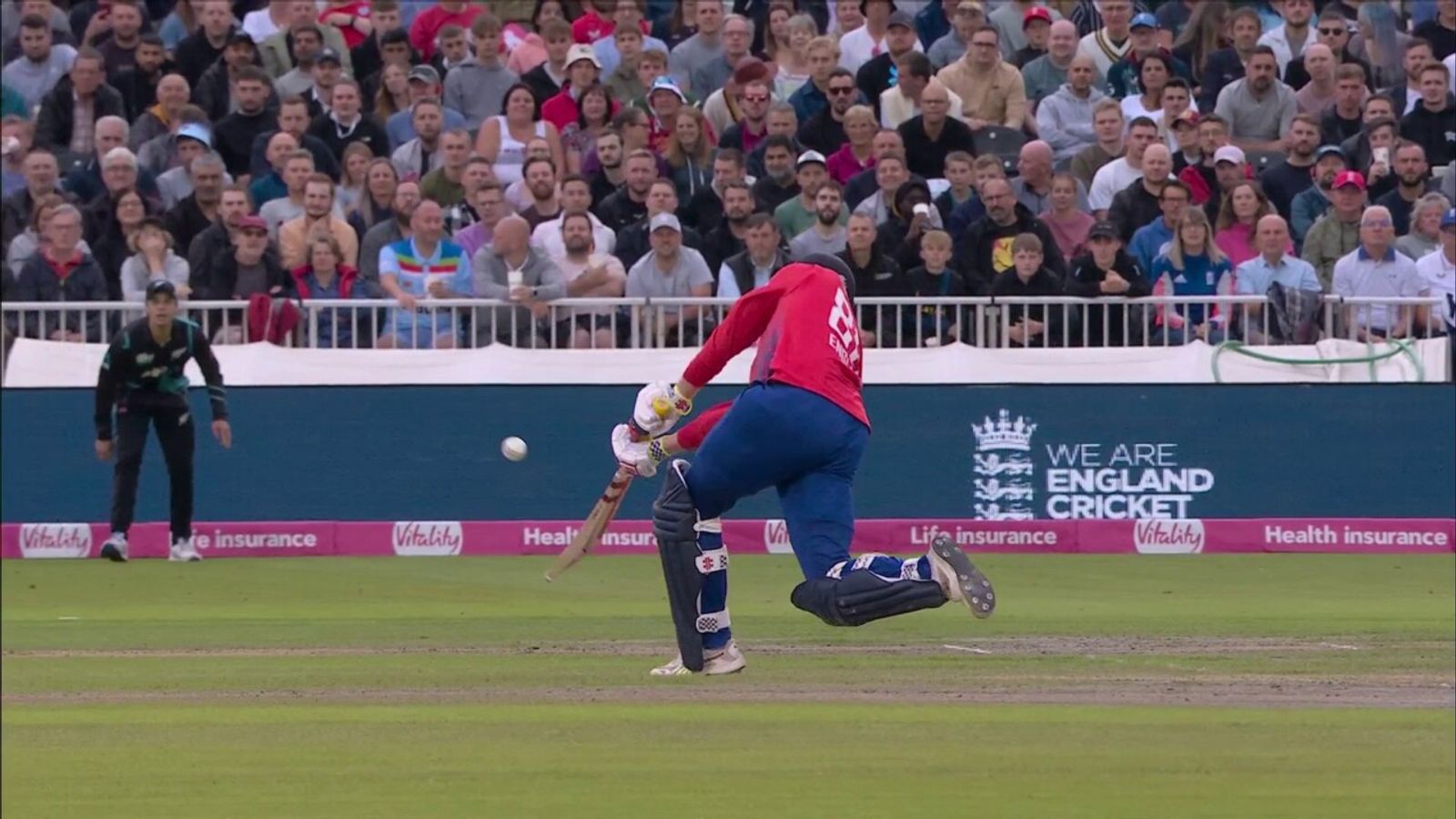 'Extraordinary batting!' | Harry Brook smashes back-to-back sixes ...