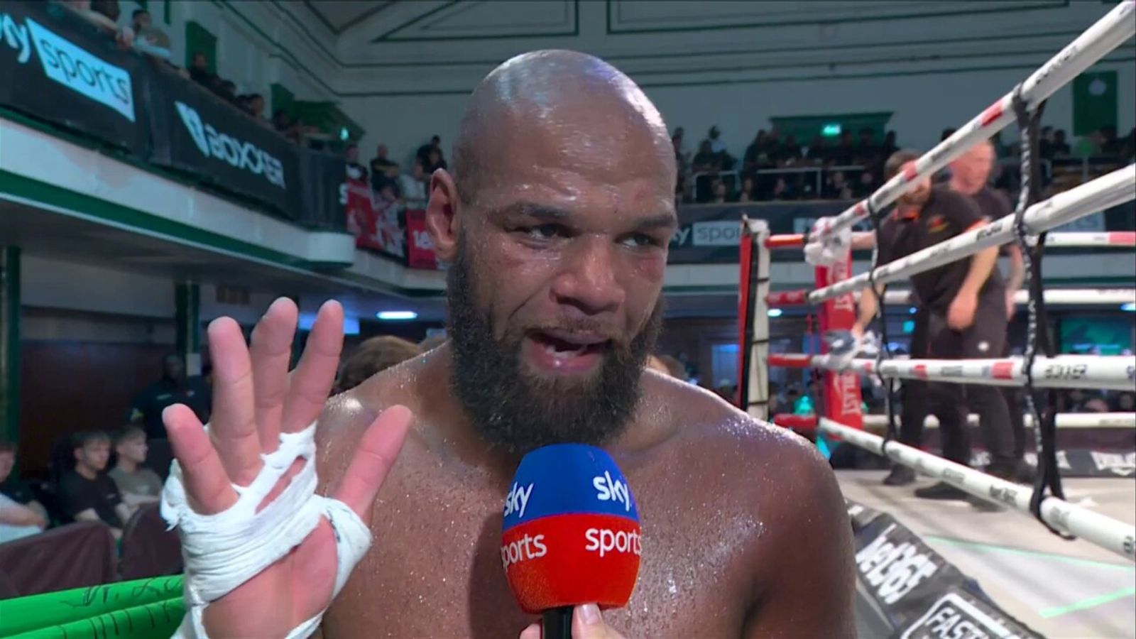 Viddal Riley dominates Nathan Quarless to become English champion while ...