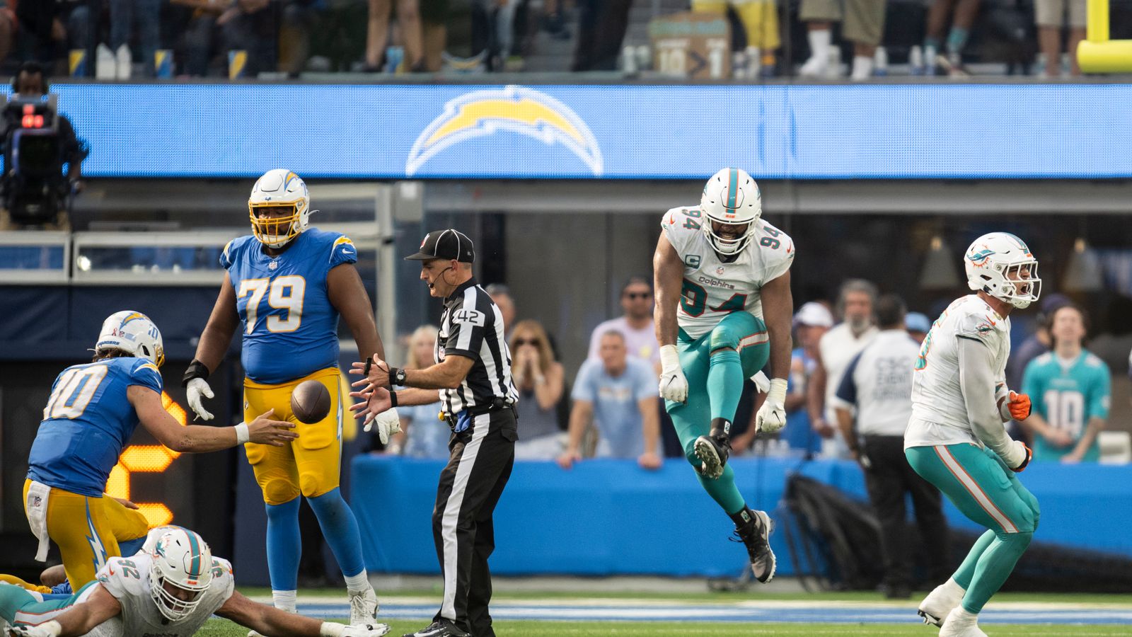 Miami Dolphins 36-34 Los Angeles Chargers | NFL highlights | NFL News ...