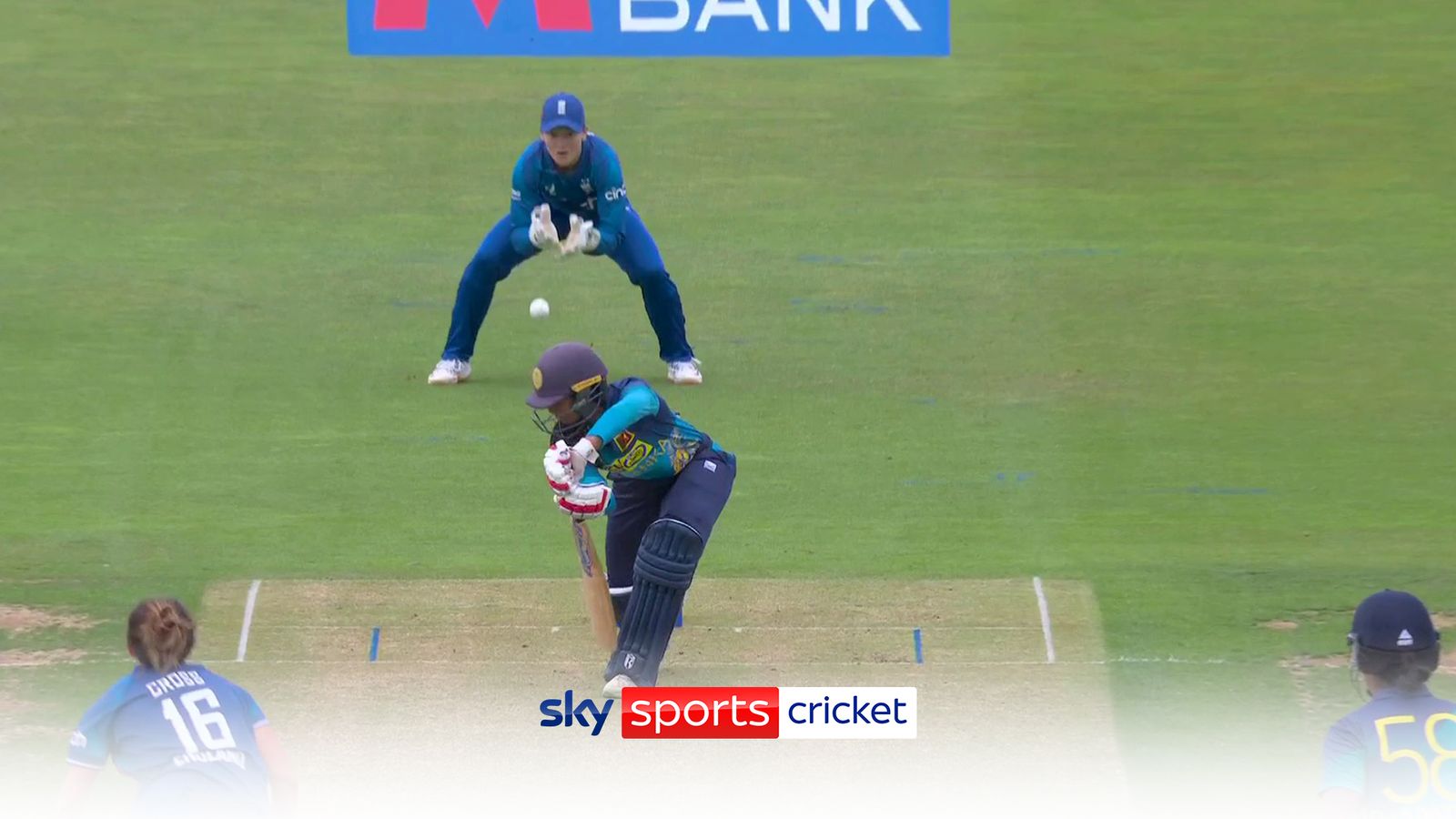 'It's fantastic bowling' | Kate Cross makes the breakthrough! | Cricket ...