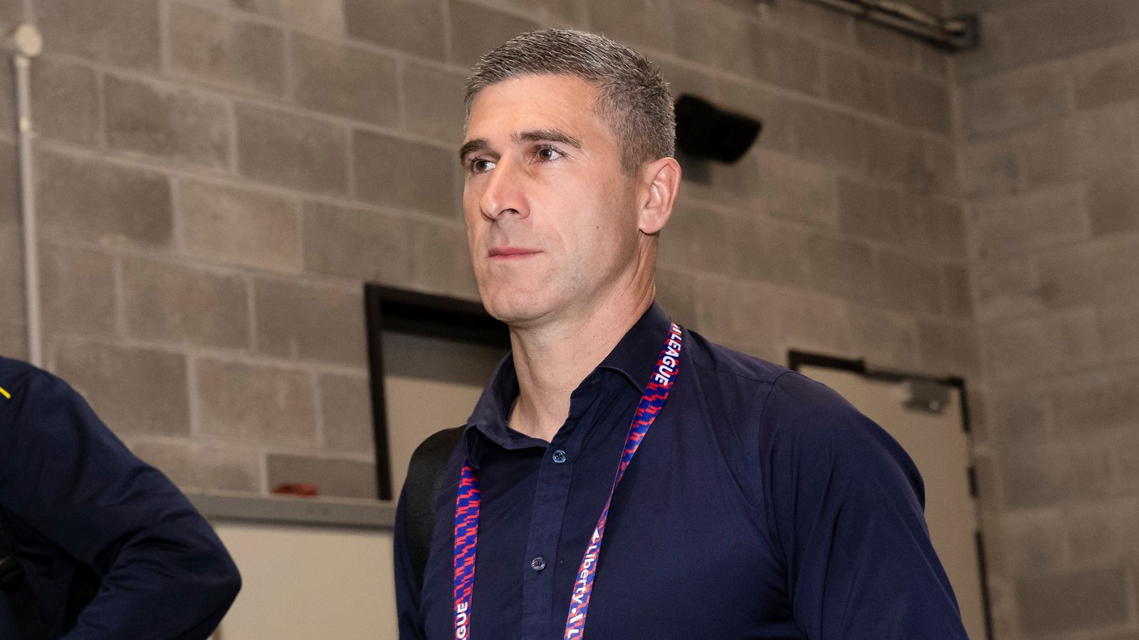 Hibernian: Nick Montgomery set for talks as club weigh up candidates to ...