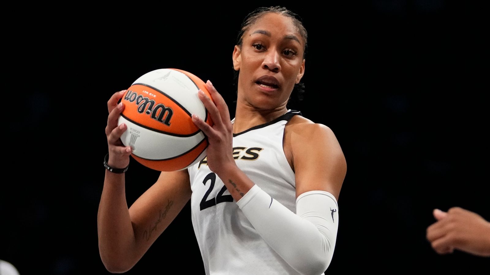 WNBA: Las Vegas Aces retain tile with Game Four win over New York Liberty | NBA News | Sky Sports