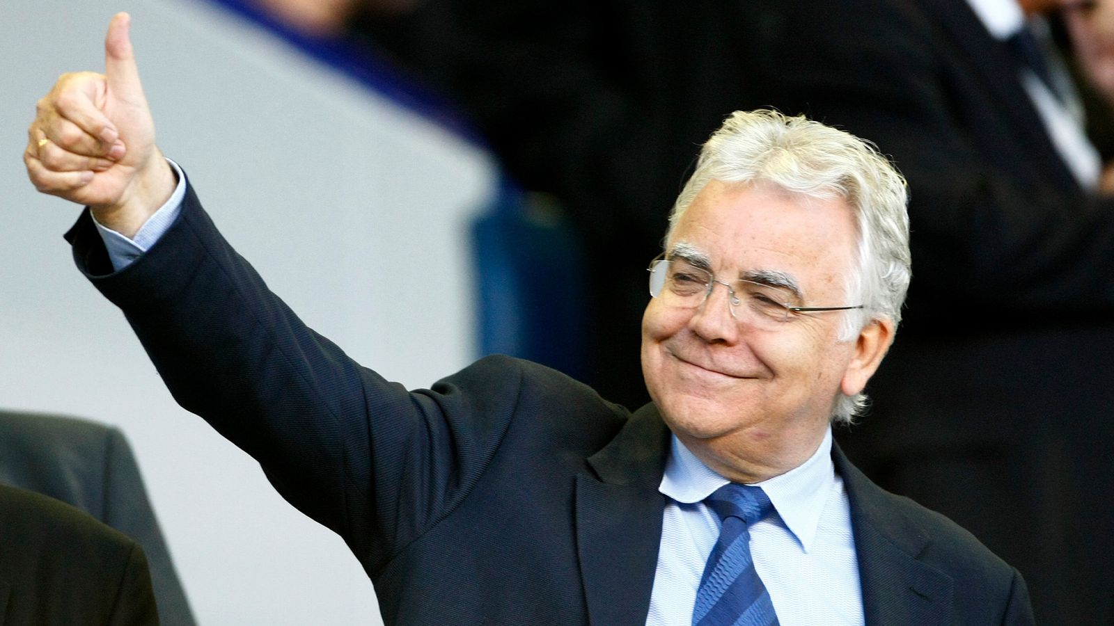 Bill Kenwright: Everton chairman dies aged 78 | Football News | Sky Sports
