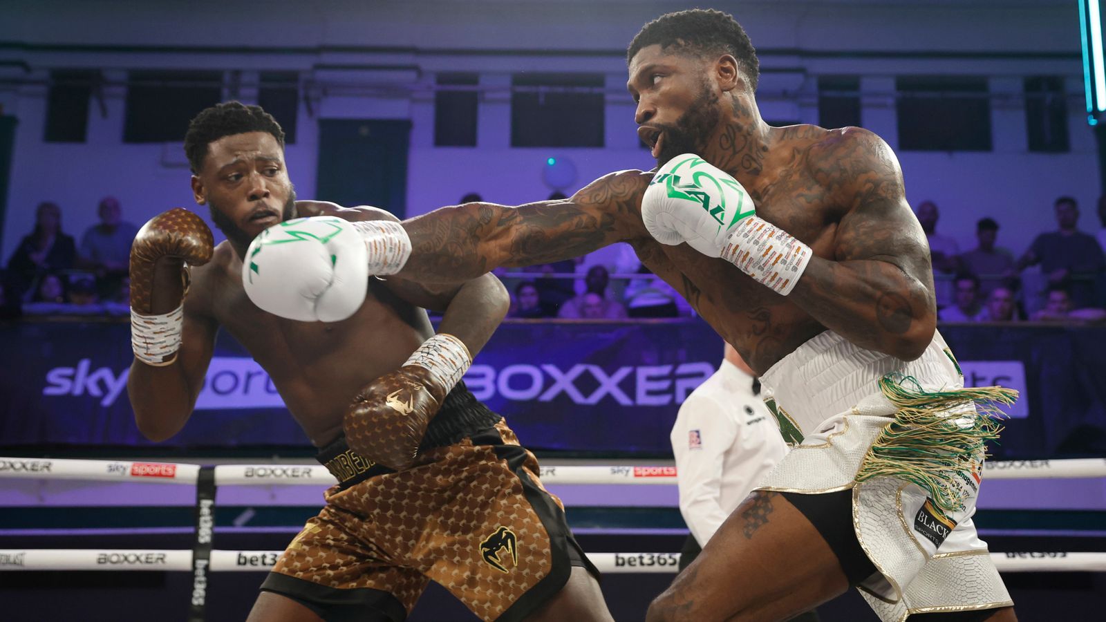Isaac Chamberlain dominates Mikael Lawal to become the new British and ...