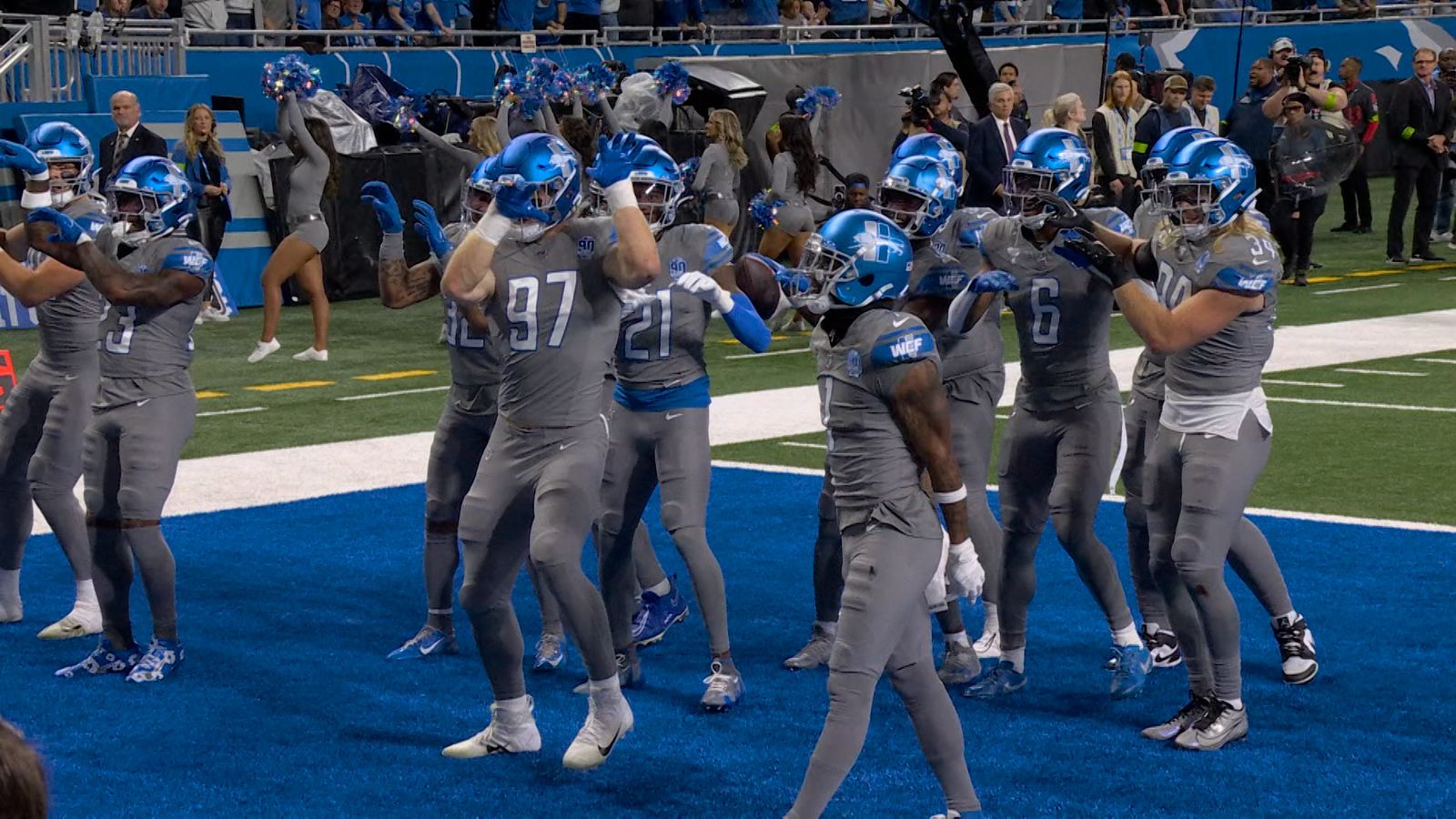 Detroit Lions celebrate Kerby Joseph's interception with Thriller dance ...