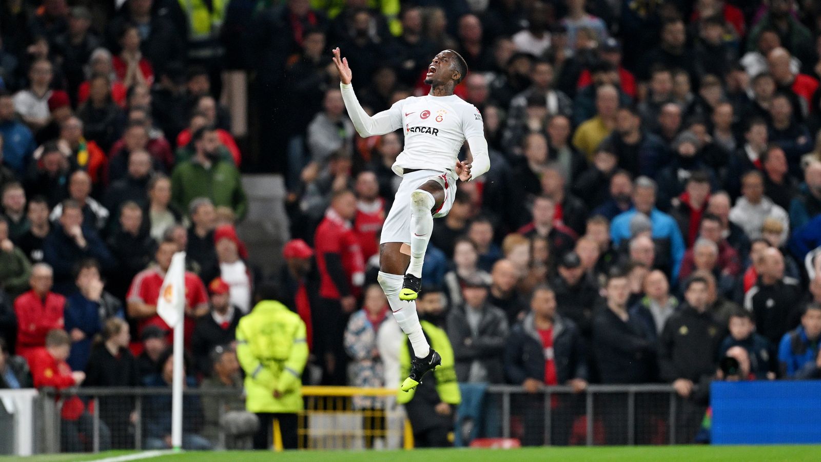 Man Utd 2 - 3 Galatasaray - Match Report & Highlights