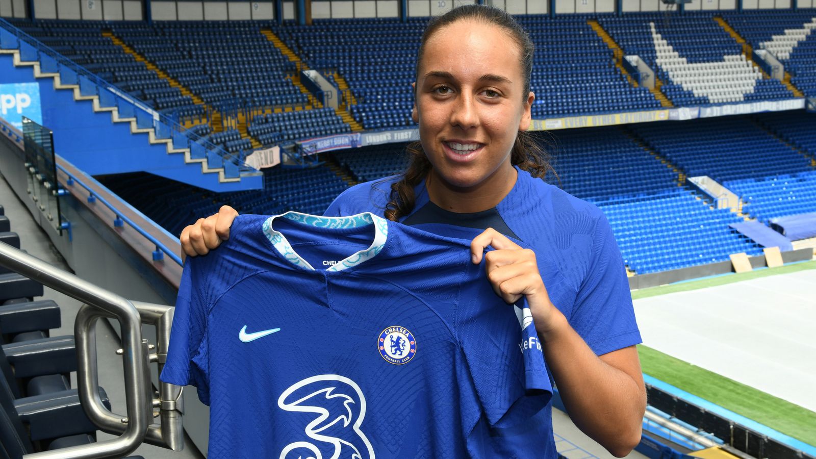 Meet Brooke Aspin, the England prodigy who survived sepsis to pursue ...