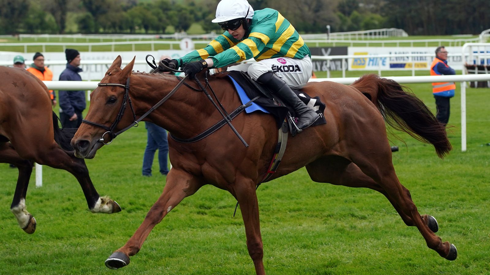Racing round-up: Dinoblue returns with victory at Naas in Barberstown ...
