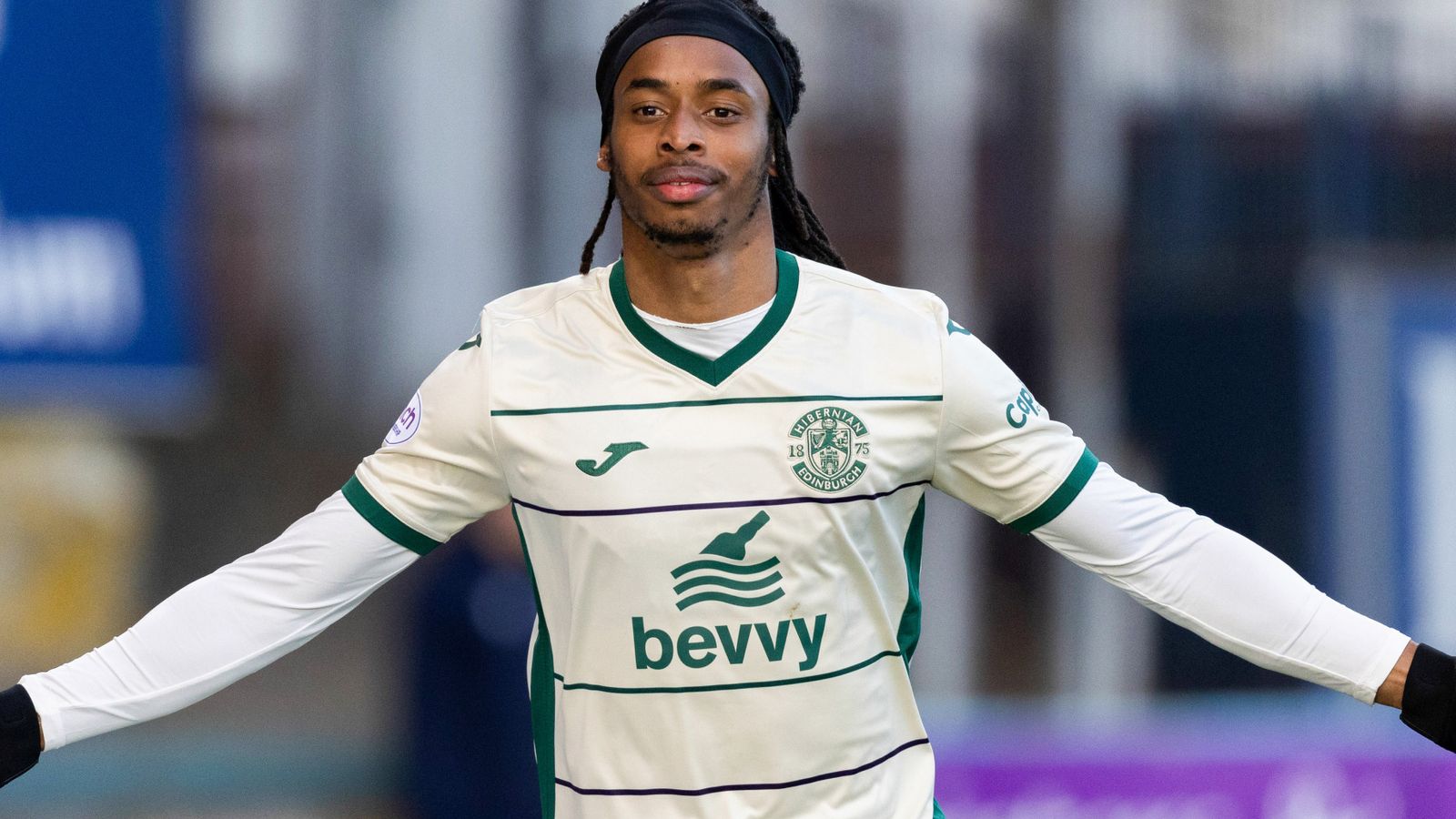 Dundee 1-2 Hibernian: Jair Tavares and Lewis Miller goals give Hibs win ...