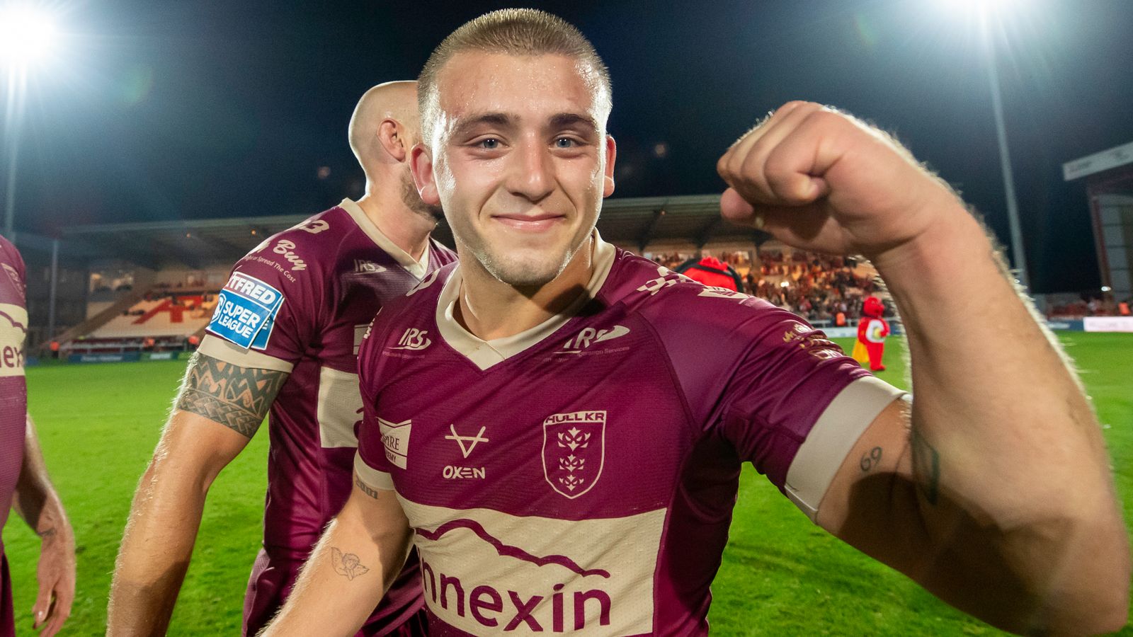 Mikey Lewis: England half-back extends Hull Kingston Rovers deal until ...