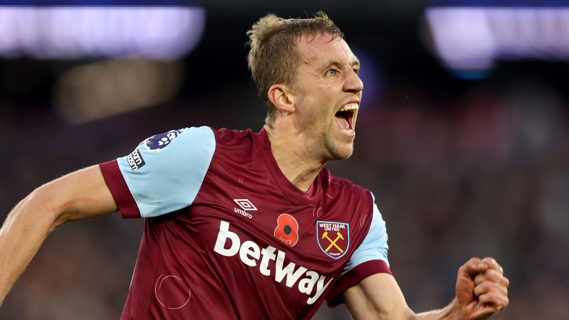 Tomas Soucek heads late winner as West Ham come from behind to beat Forest