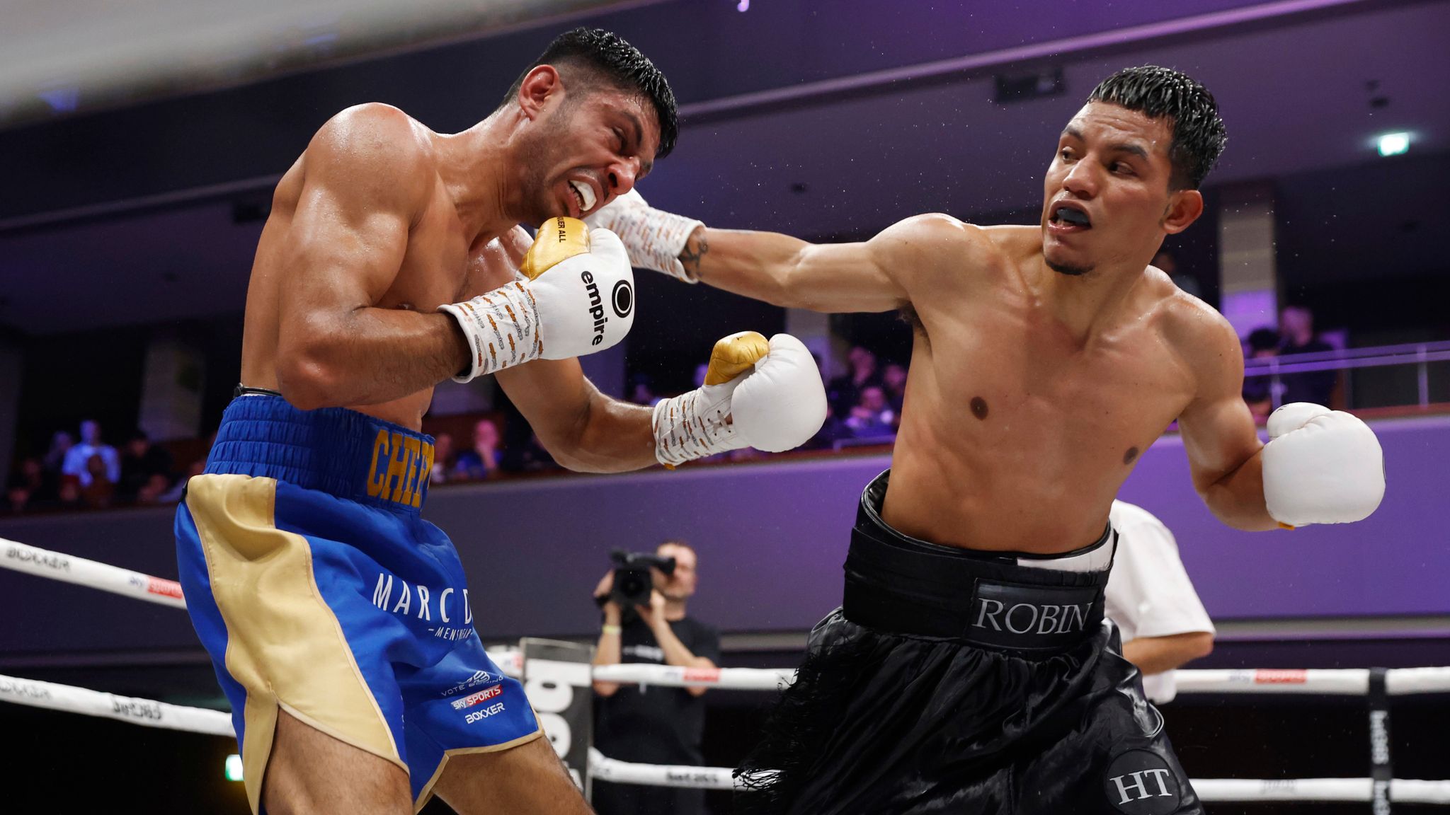 Richard Riakporhe dispatches Bregeon with devastating strike | 'Once I ...