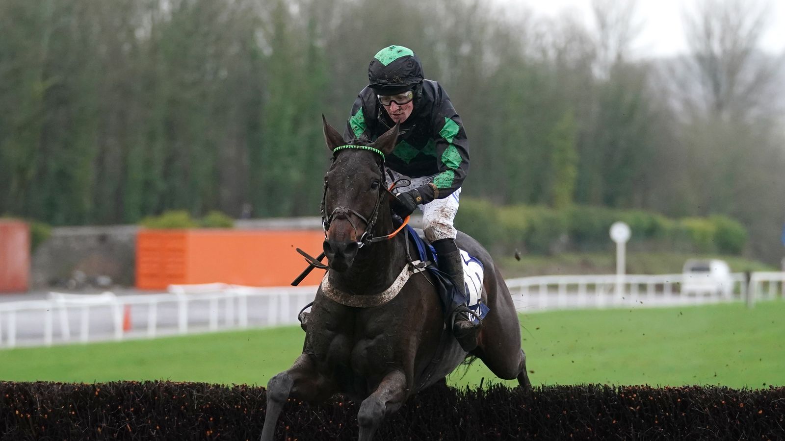Welsh Grand National: Sam Thomas team chasing second Chepstow crown ...
