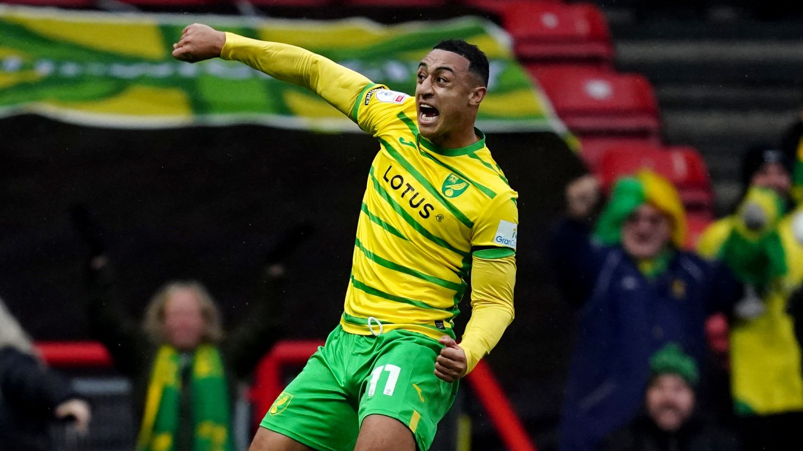 Bristol City 1-2 Norwich City: Adam Idah's 95th-minute strike earns ...
