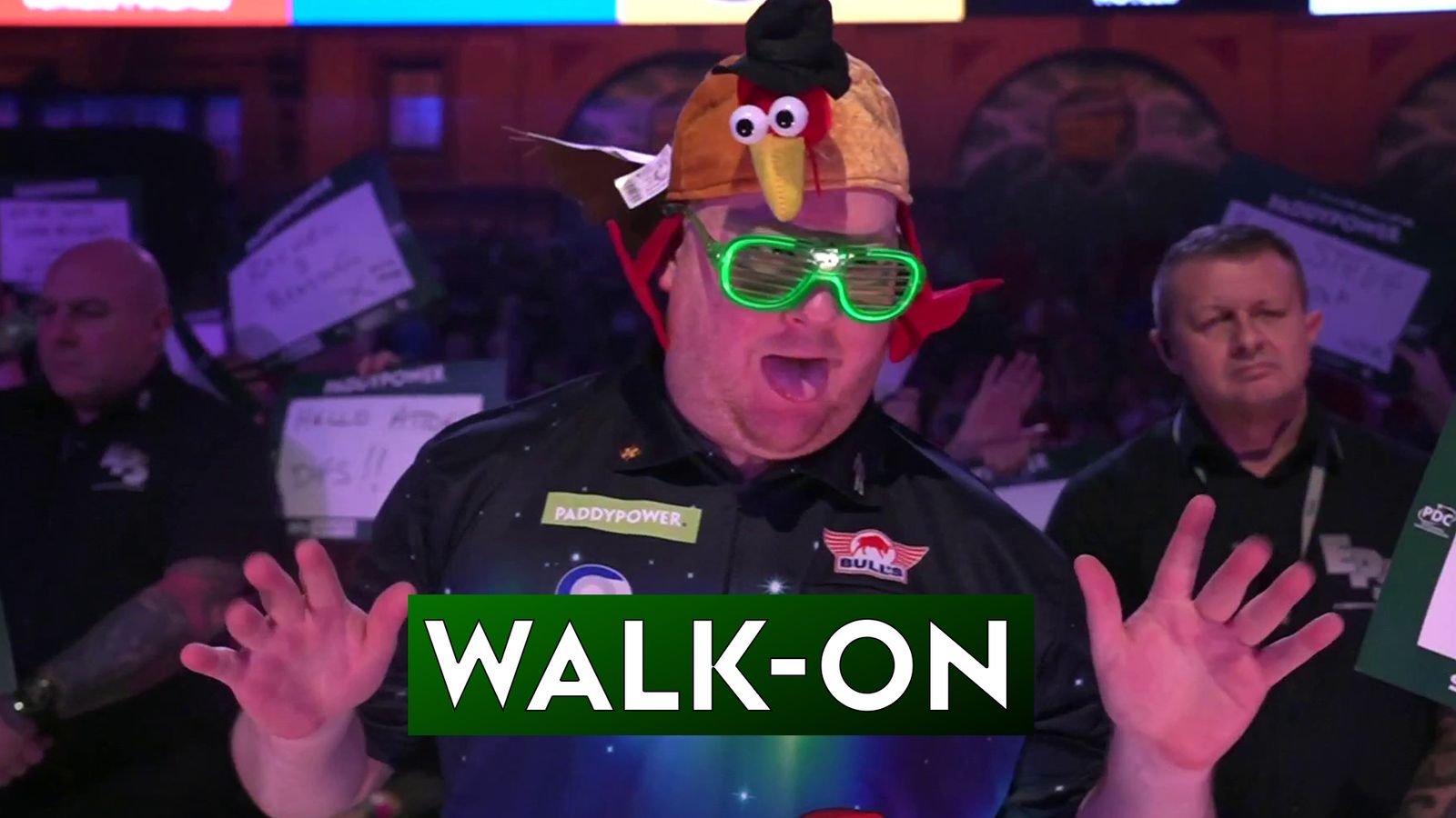 Ricky Evans gets the Ally Pally into a rapid festive spirt | Darts News ...