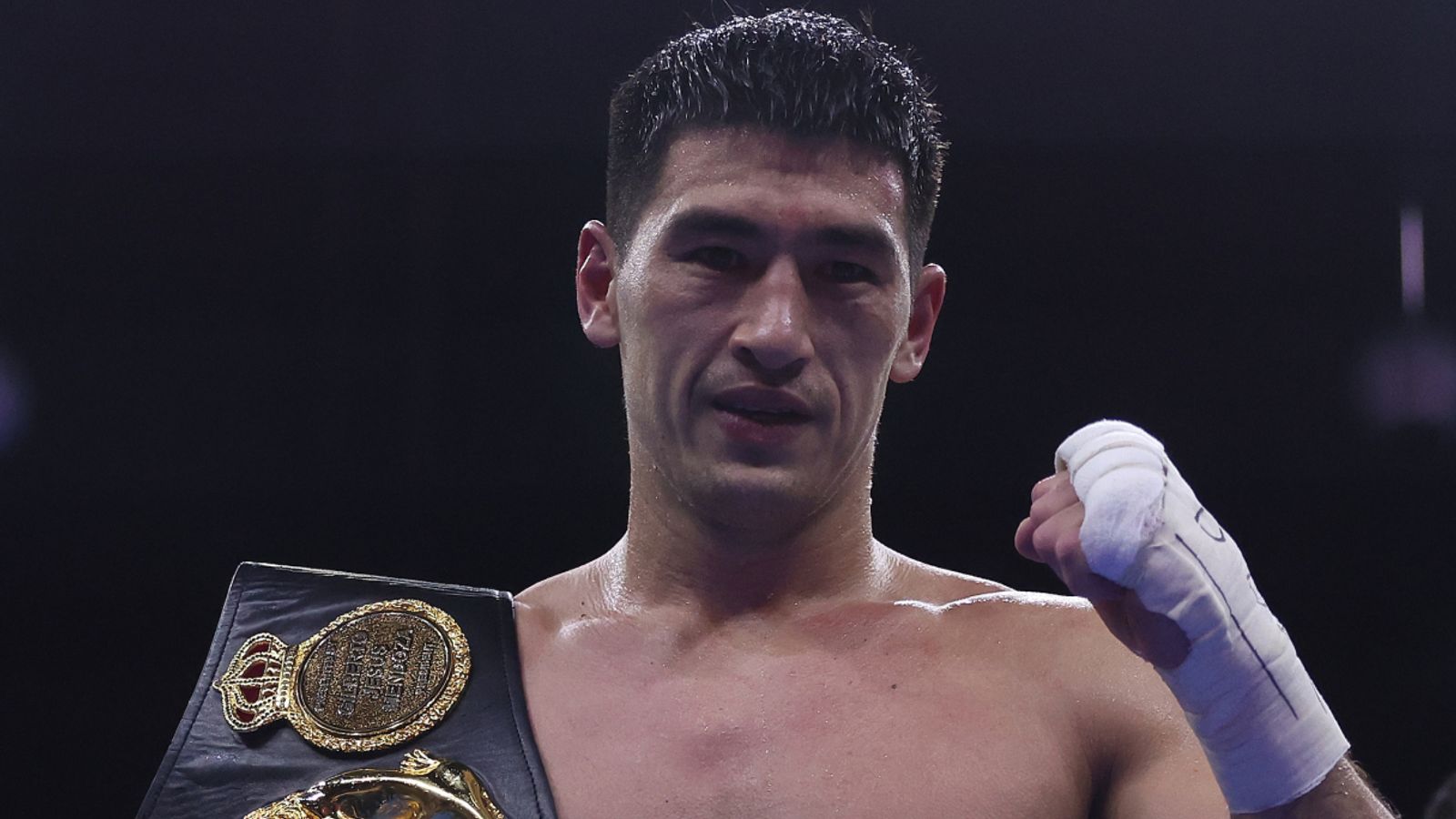 Joseph Parker shocks Deontay Wilder in heavyweight upset | Boxing News ...