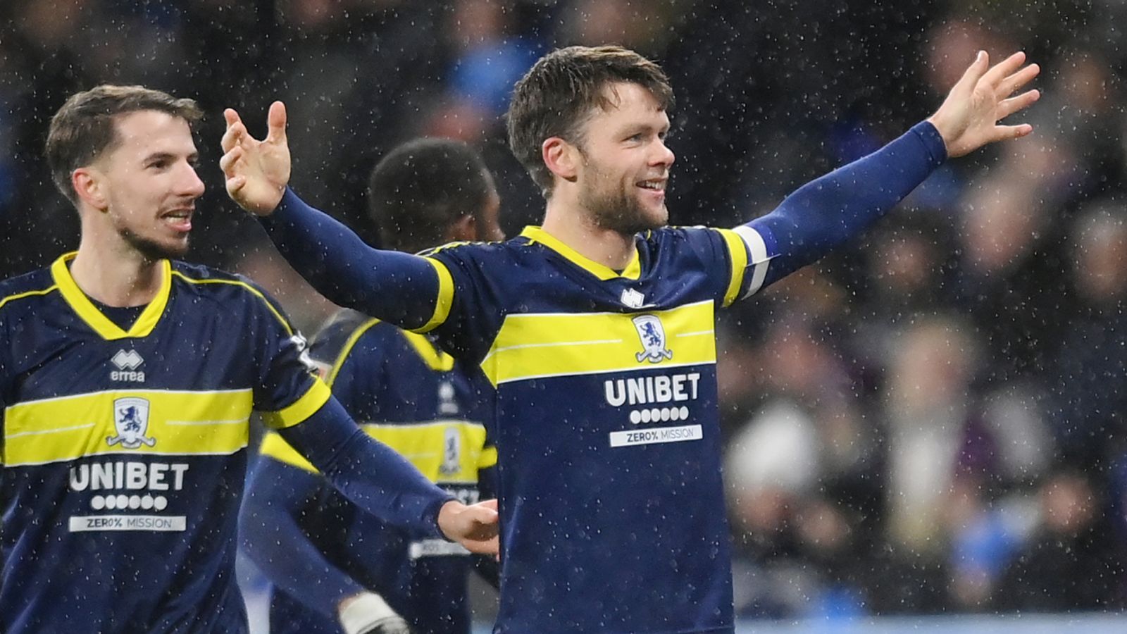 Huddersfield Town 1-2 Middlesbrough: Jonny Howson nets Boro winner ...