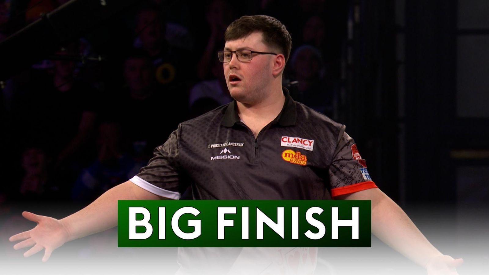 Dylan Slevin pins bullseye for 167 finish | Darts News | Sky Sports