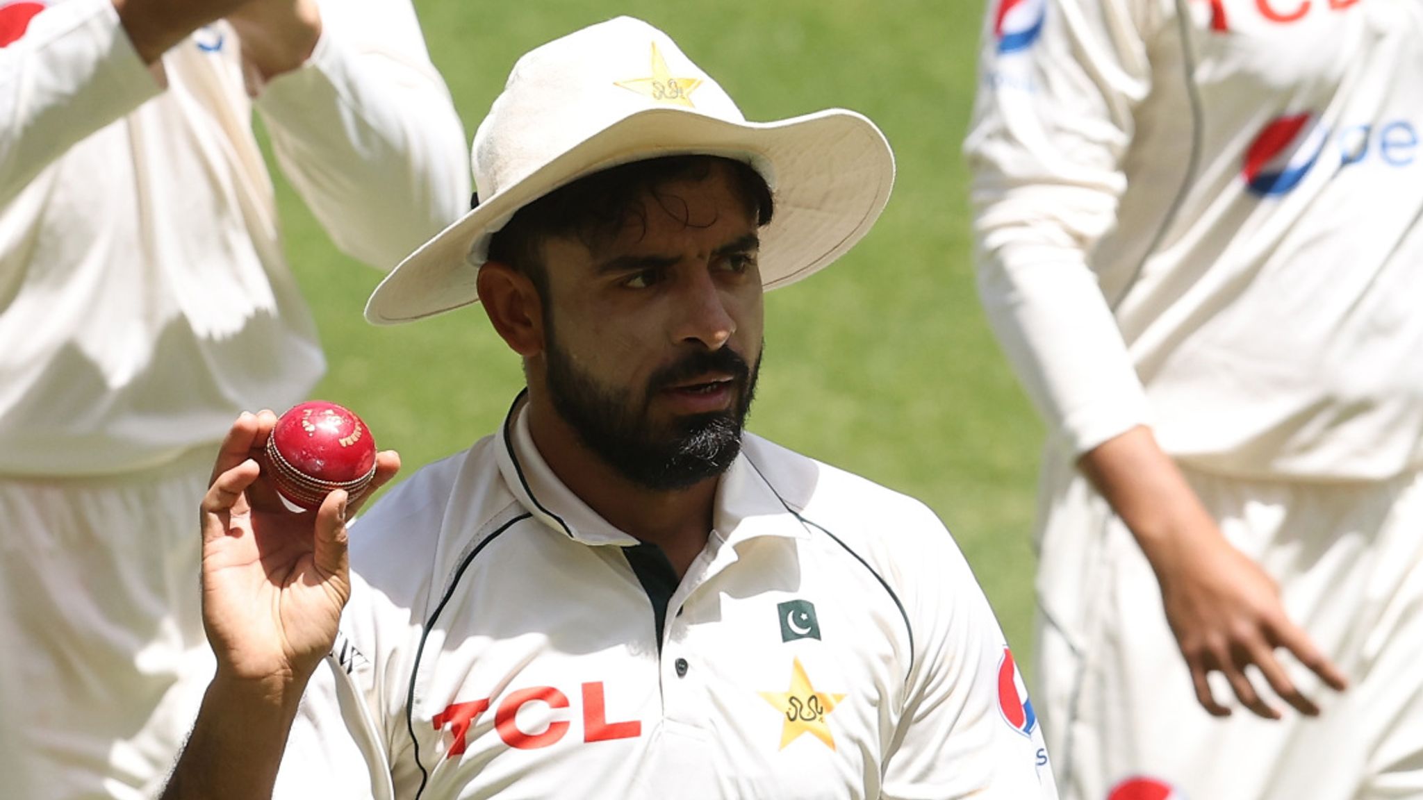 Australia on top against Pakistan despite Aamer Jamal six-for as Mitchell Marsh smashes 90 ...