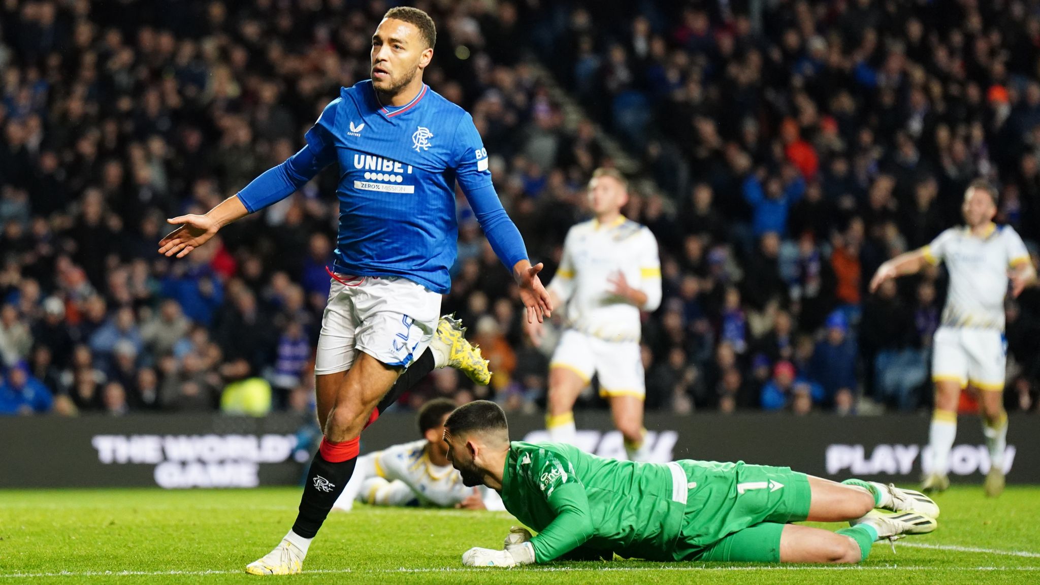 Rangers 2-0 St Johnstone: Gers move to within two points of Scottish Premiership leaders Celtic ...
