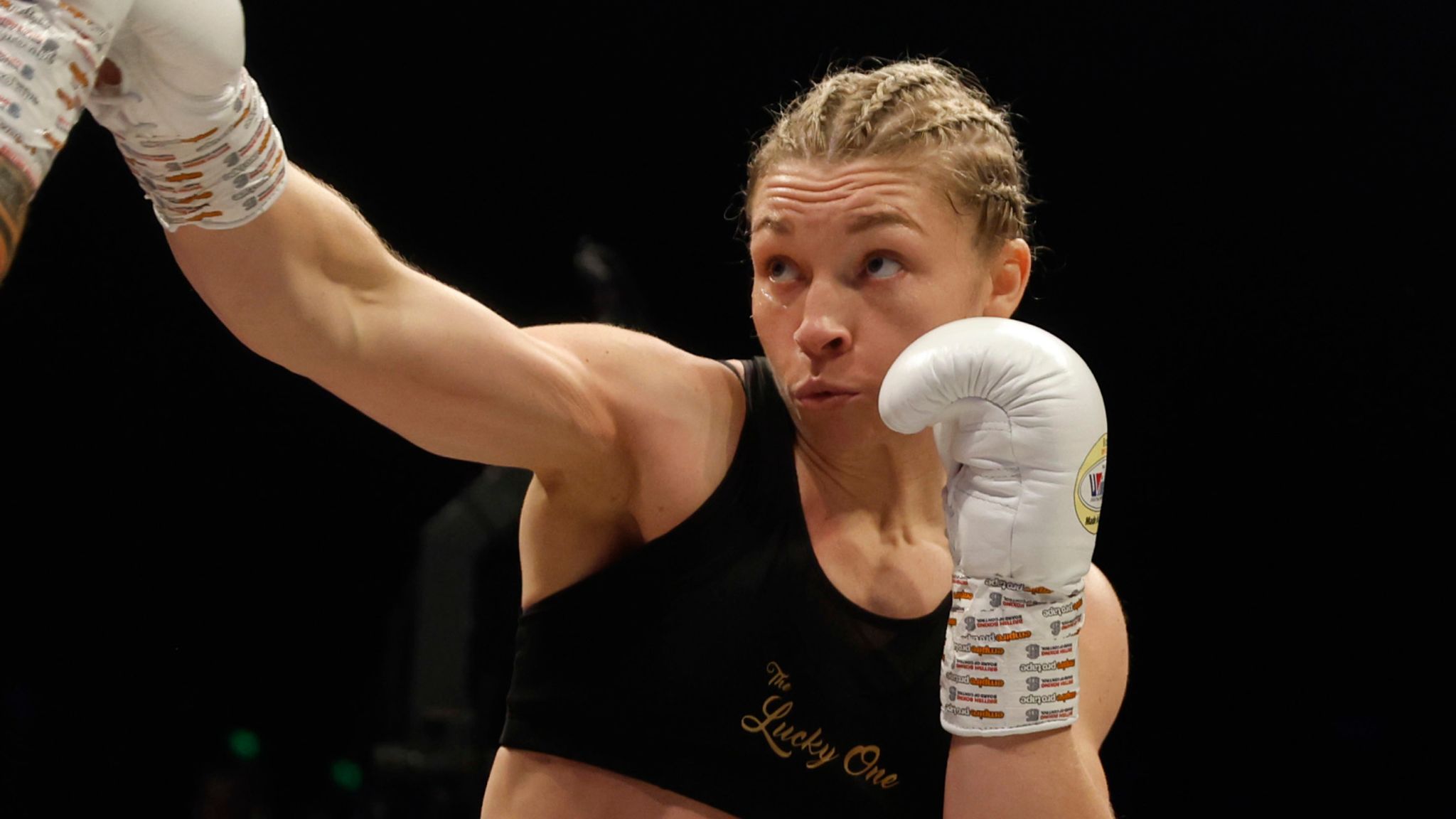 Lauren Price dominates Silvia Bortot as Lee Cutler takes thrilling ...