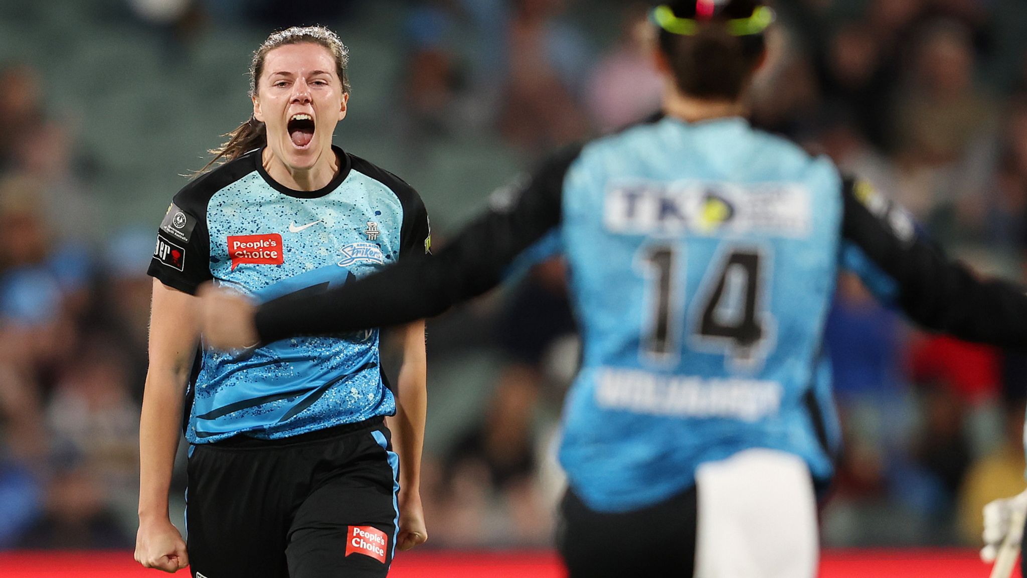 Women's Big Bash League: Adelaide Strikers beat Brisbane Heat by three ...