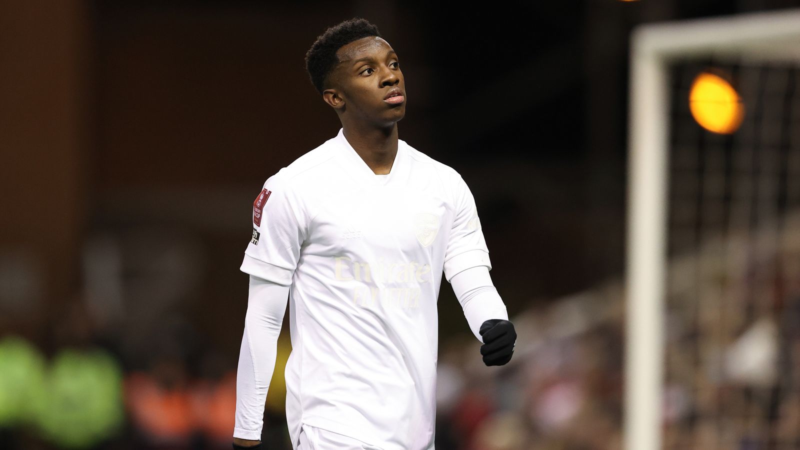 Arsenal vs Liverpool: Gunners wear all-white kit in home game for first ...