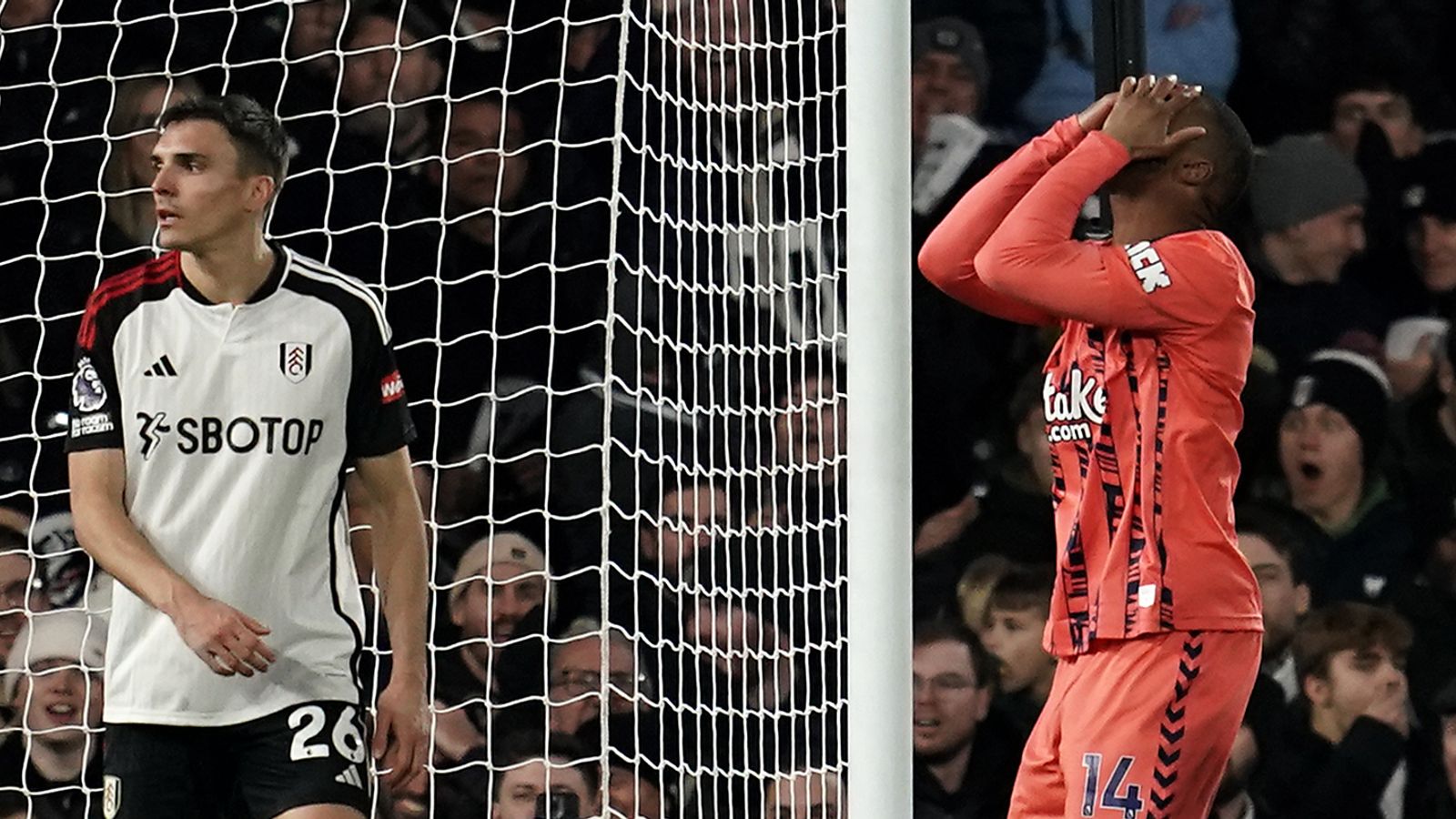 Fulham 0-0 Everton: Toffees record back-to-back goalless draws to drop ...