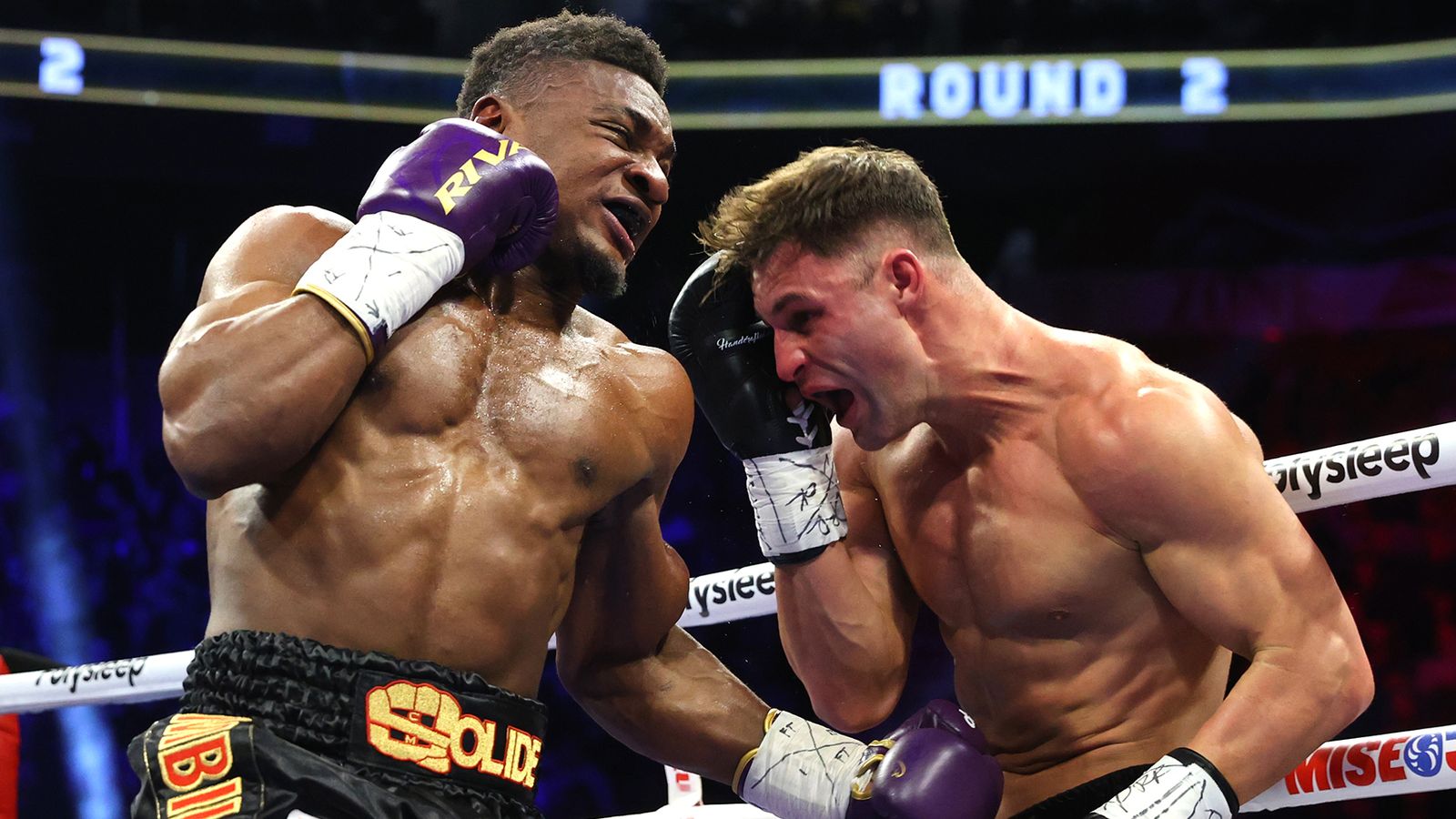 Artur Beterbiev blasts Callum Smith down in seven rounds to continue ...