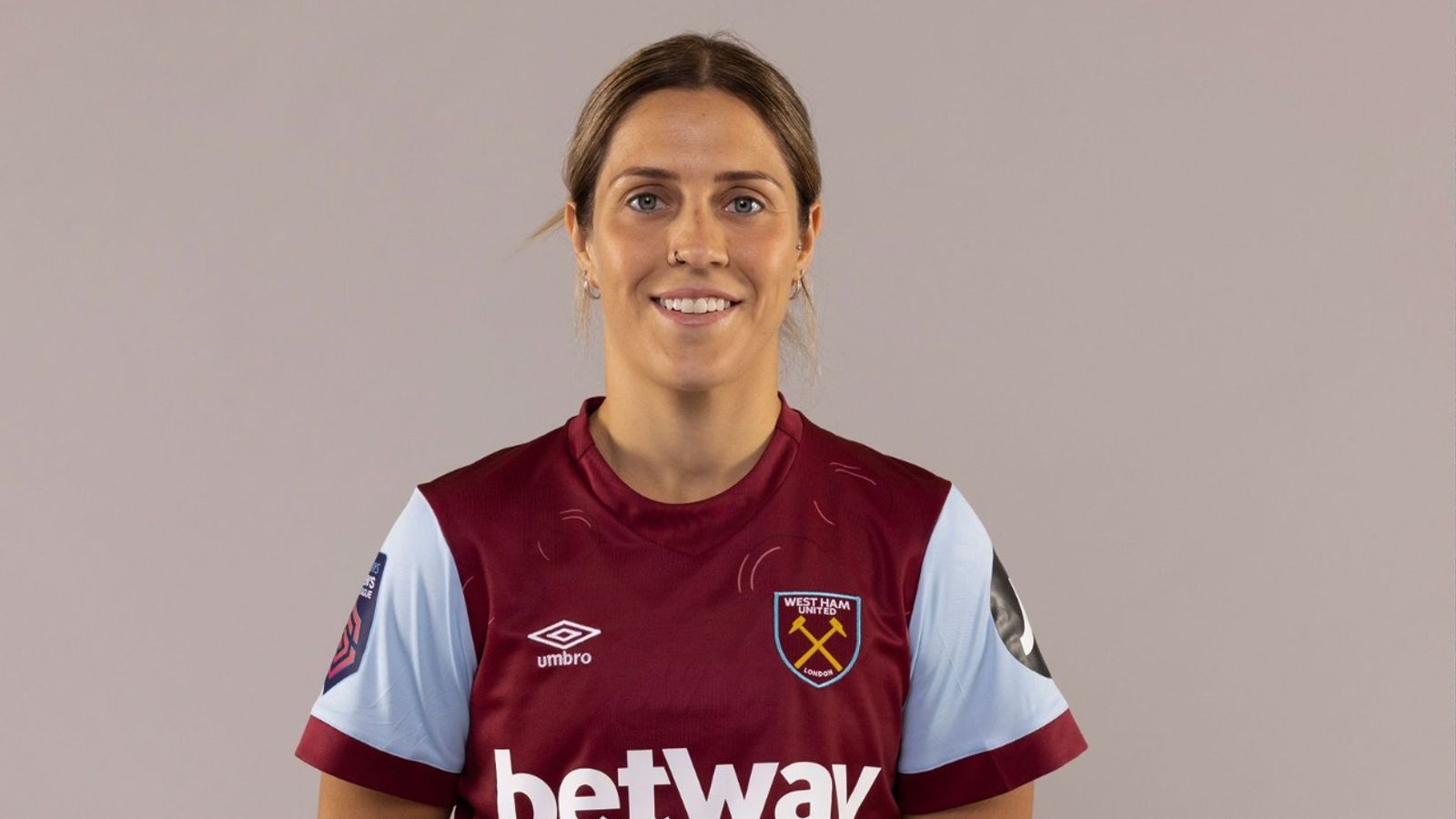 Katrina Gorry: West Ham complete deal for Australia midfielder as third ...