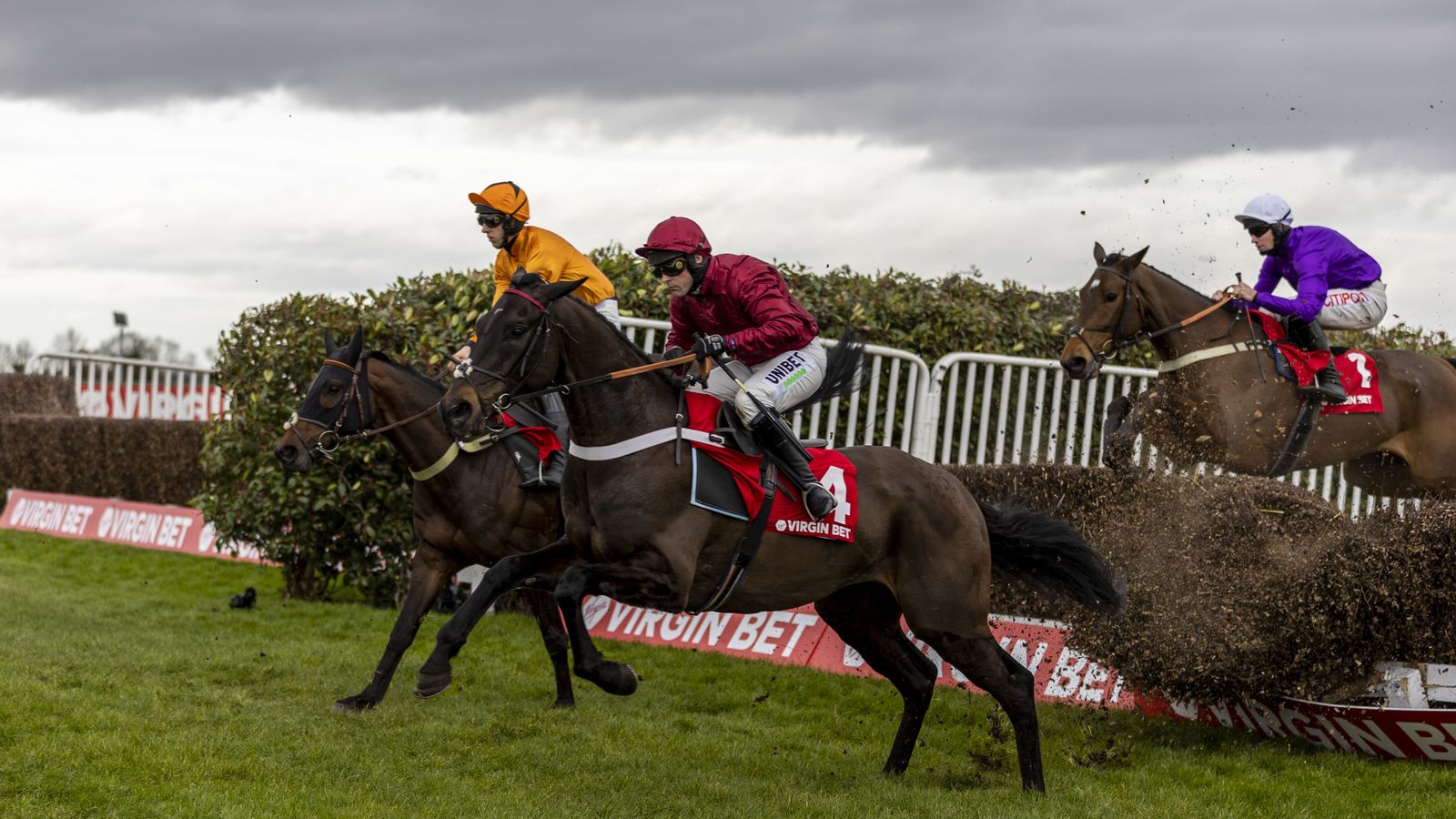 Daryl Jacob bidding to bag first chase win with Mister Coffey | Racing ...