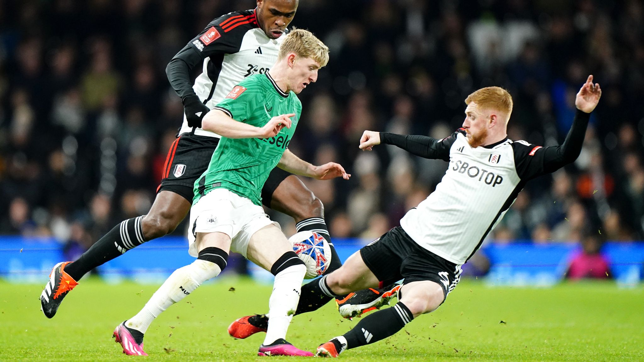 Fulham 0 - 2 Newcastle - Match Report & Highlights